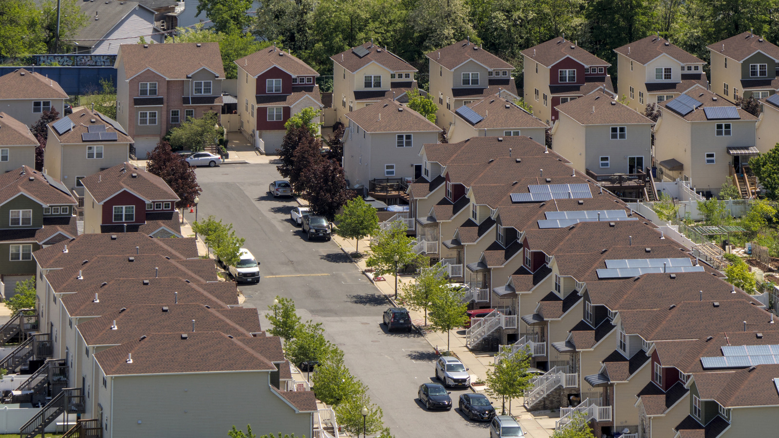 How To Decorate A Cookie-Cutter Townhouse To Feel Like You