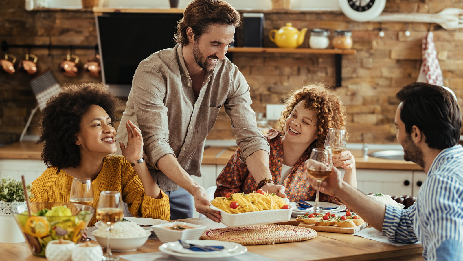 How To Decorate Your House If You're An Extrovert