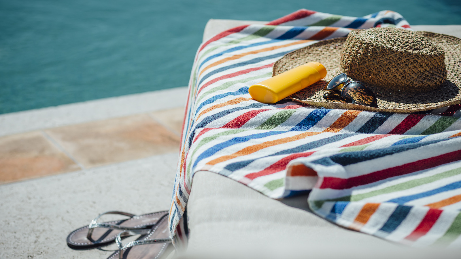 How To DIY An Outdoor Towel Rack That Doubles As Yard Decor