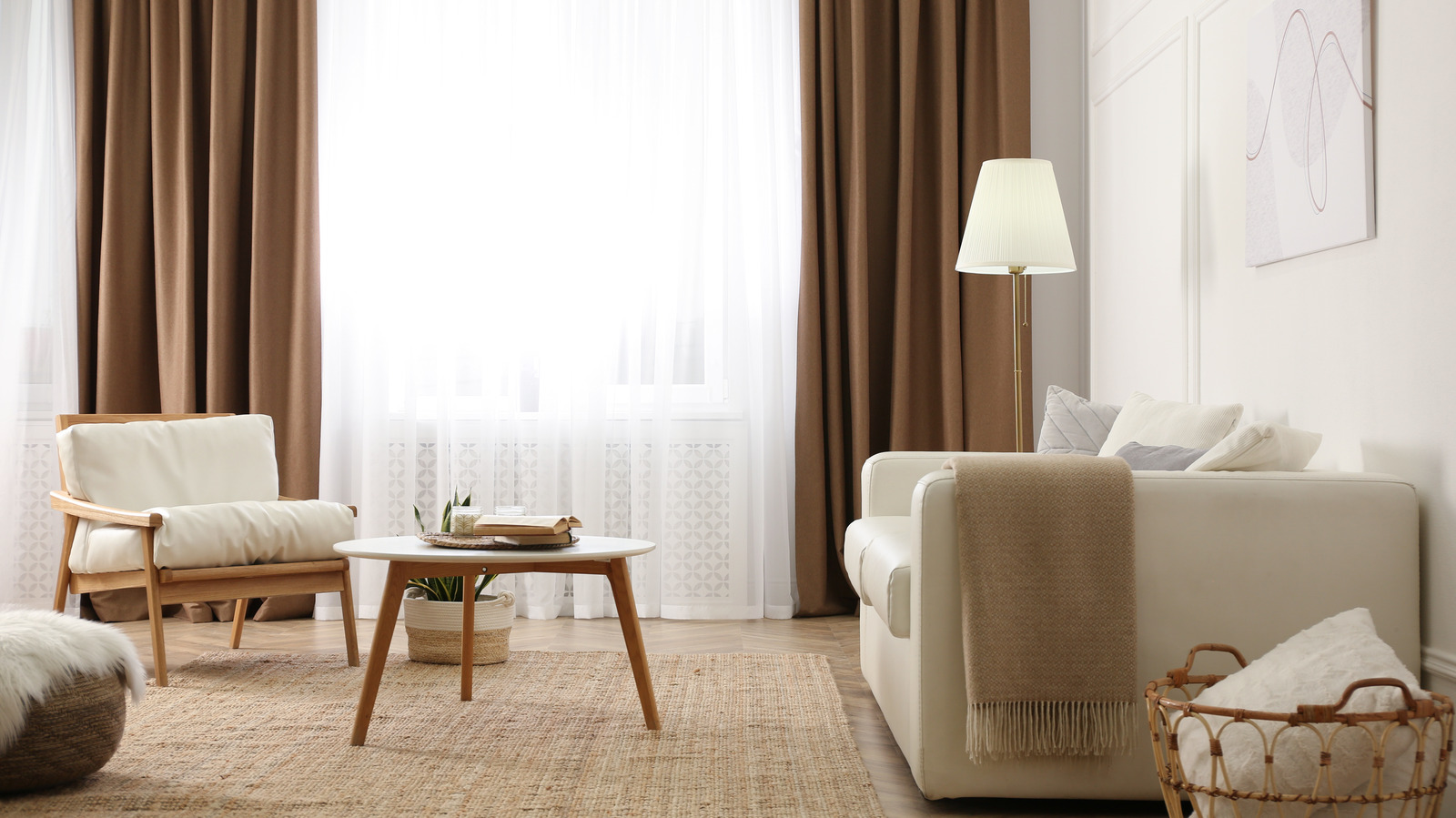 How To Find The Perfect Length Curtains, According To An Expert