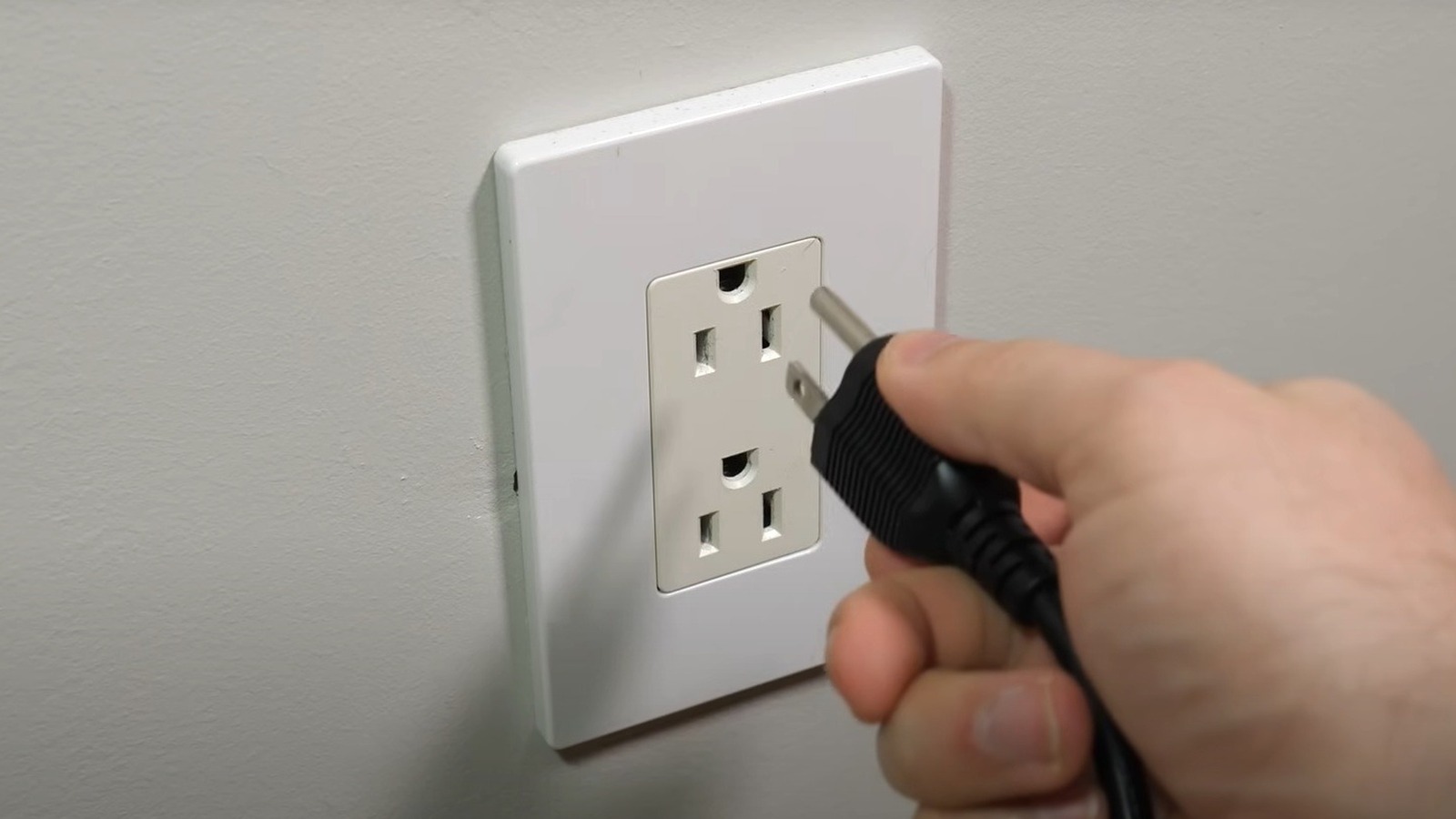 How To Rotate An Upside Down Electrical Outlet Without Causing Damage