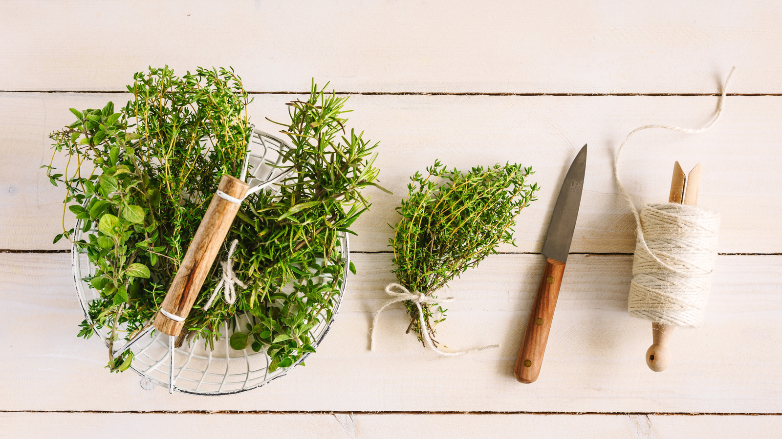 How To Make A DIY Herb Drying Rack From Recycled Materials