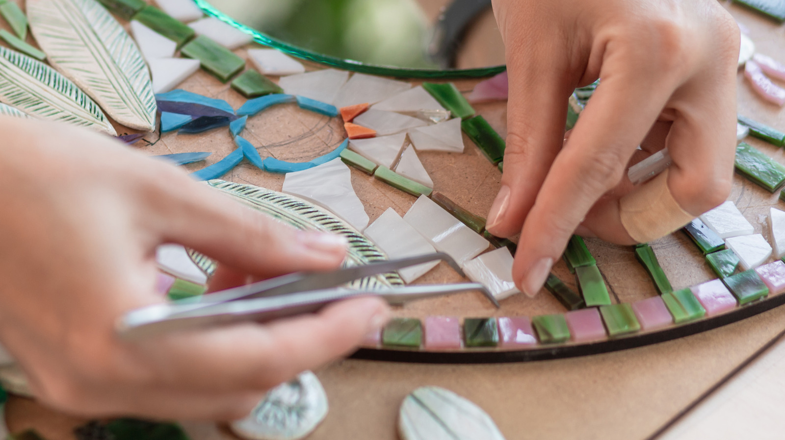 How To Make Stunning Mosaic Crafts With Carol Duvall's Tips