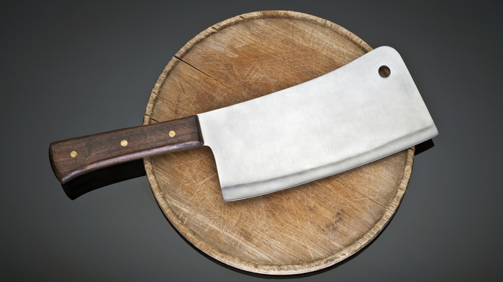 How To Sharpen Your Cleaver Knife To Give It A Razor-Sharp Edge