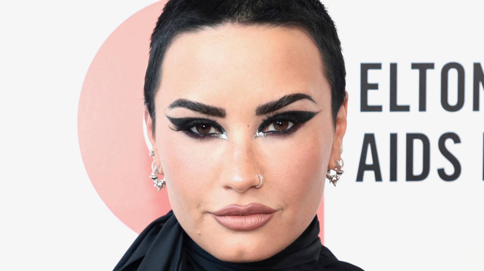 How To Steal Demi Lovato's Electric And Colorful Home Style