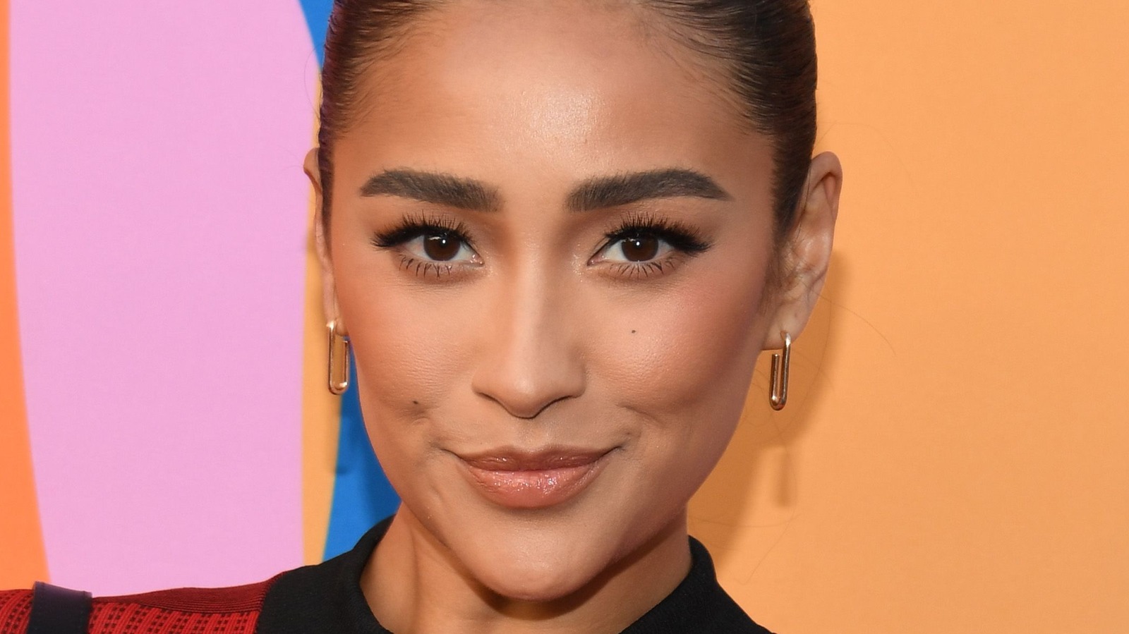How To Steal Shay Mitchell's Quirky Home Decor Style