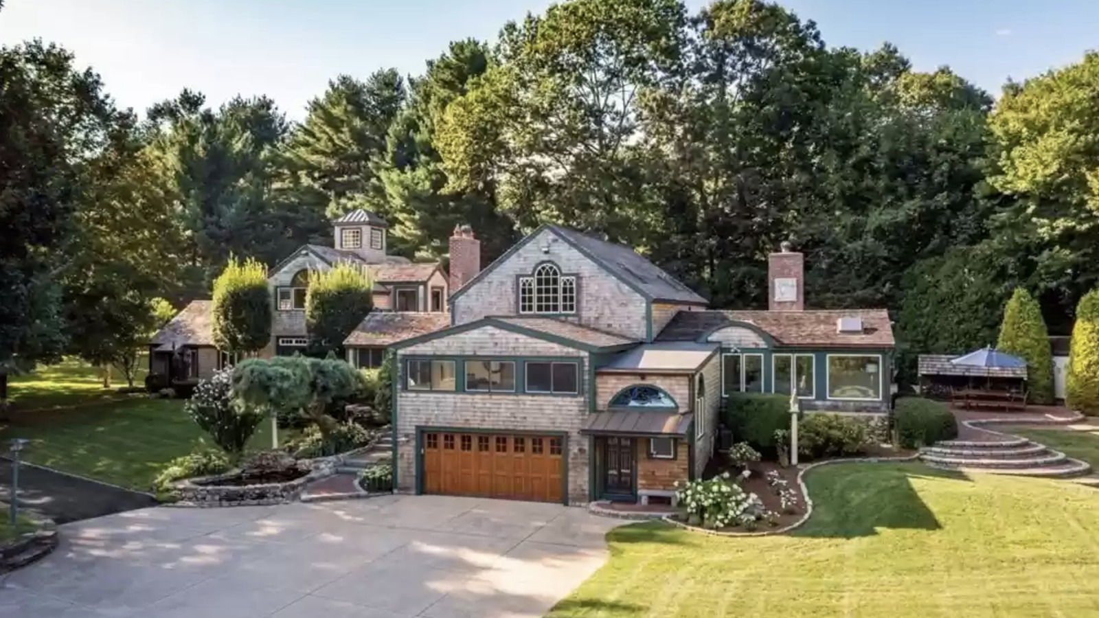 Joe Perry From Aerosmith Just Sold His Massachusetts Farm For $4.5 Million