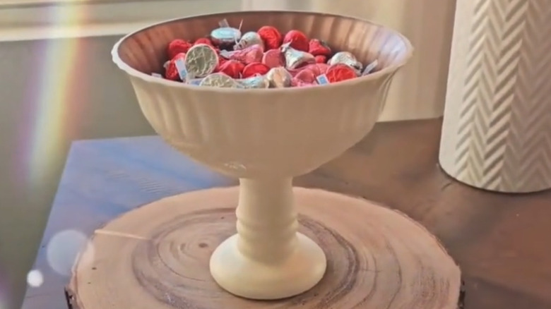 Keep Kitchen Countertop Clutter Neat And Organized With A Clever Dollar ...