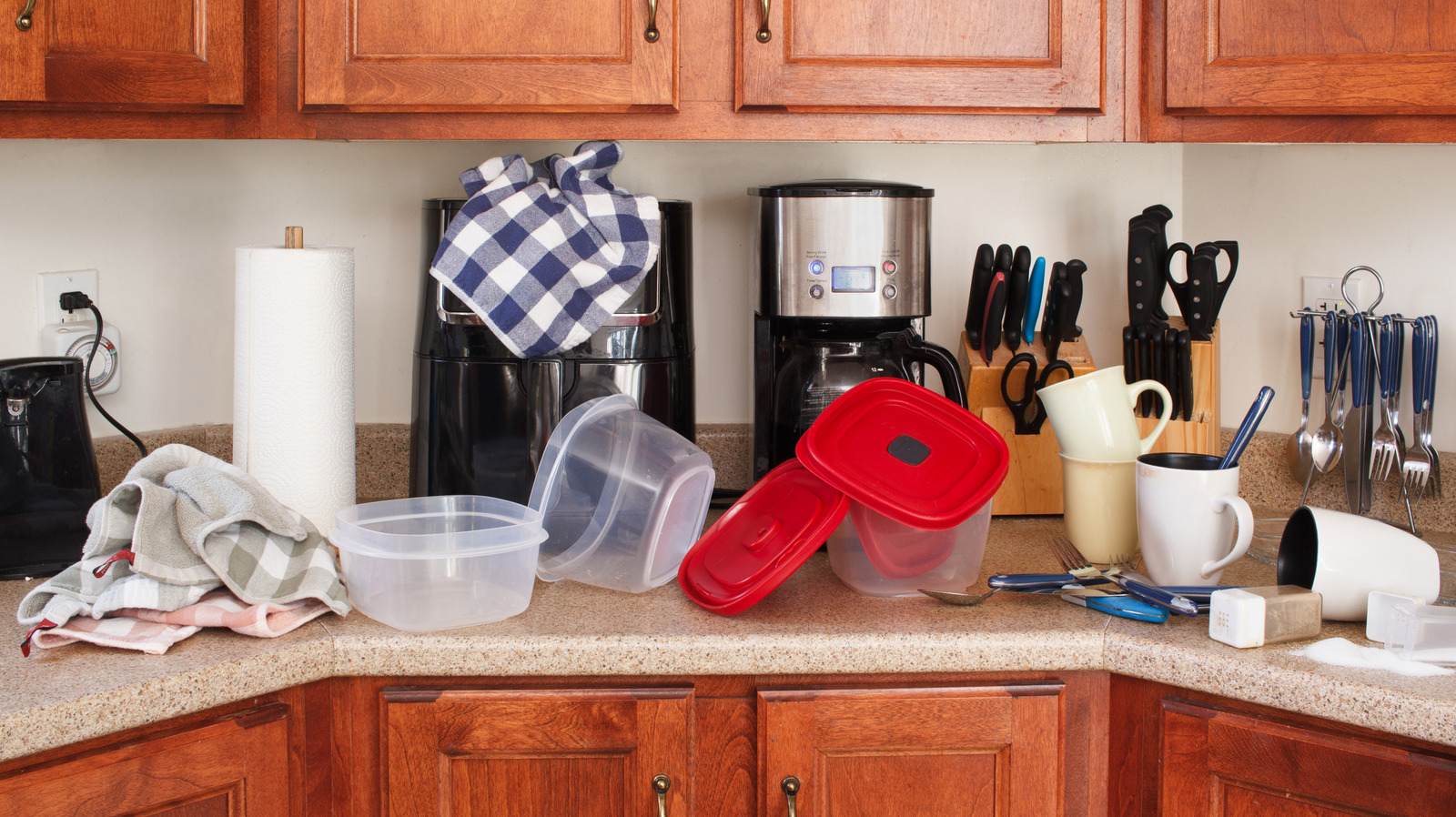 Keep Kitchen Countertop Clutter Neat And Organized With A Clever Dollar ...
