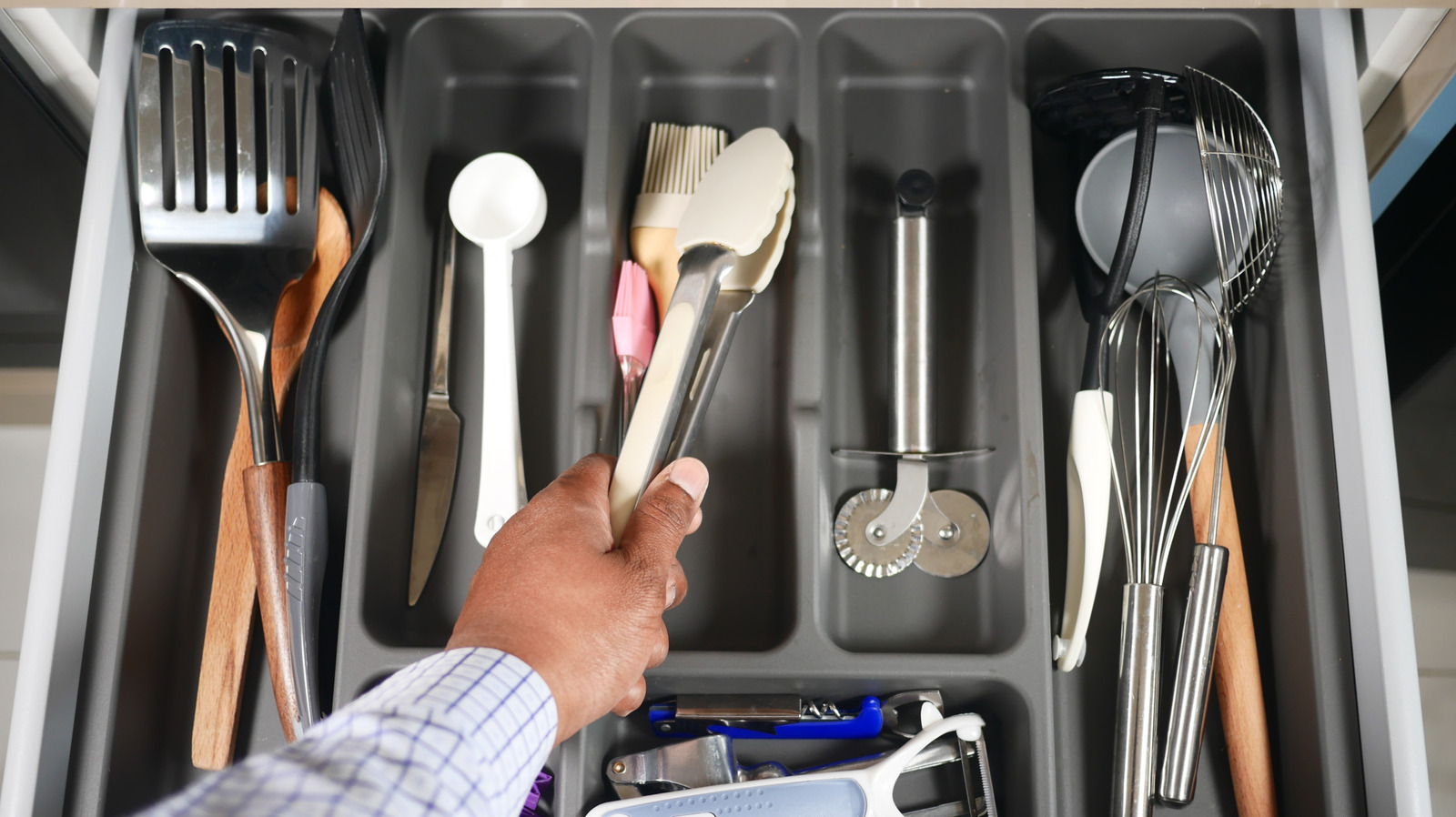 Key Tips For Keeping Your Kitchen Utensil Drawer Clean
