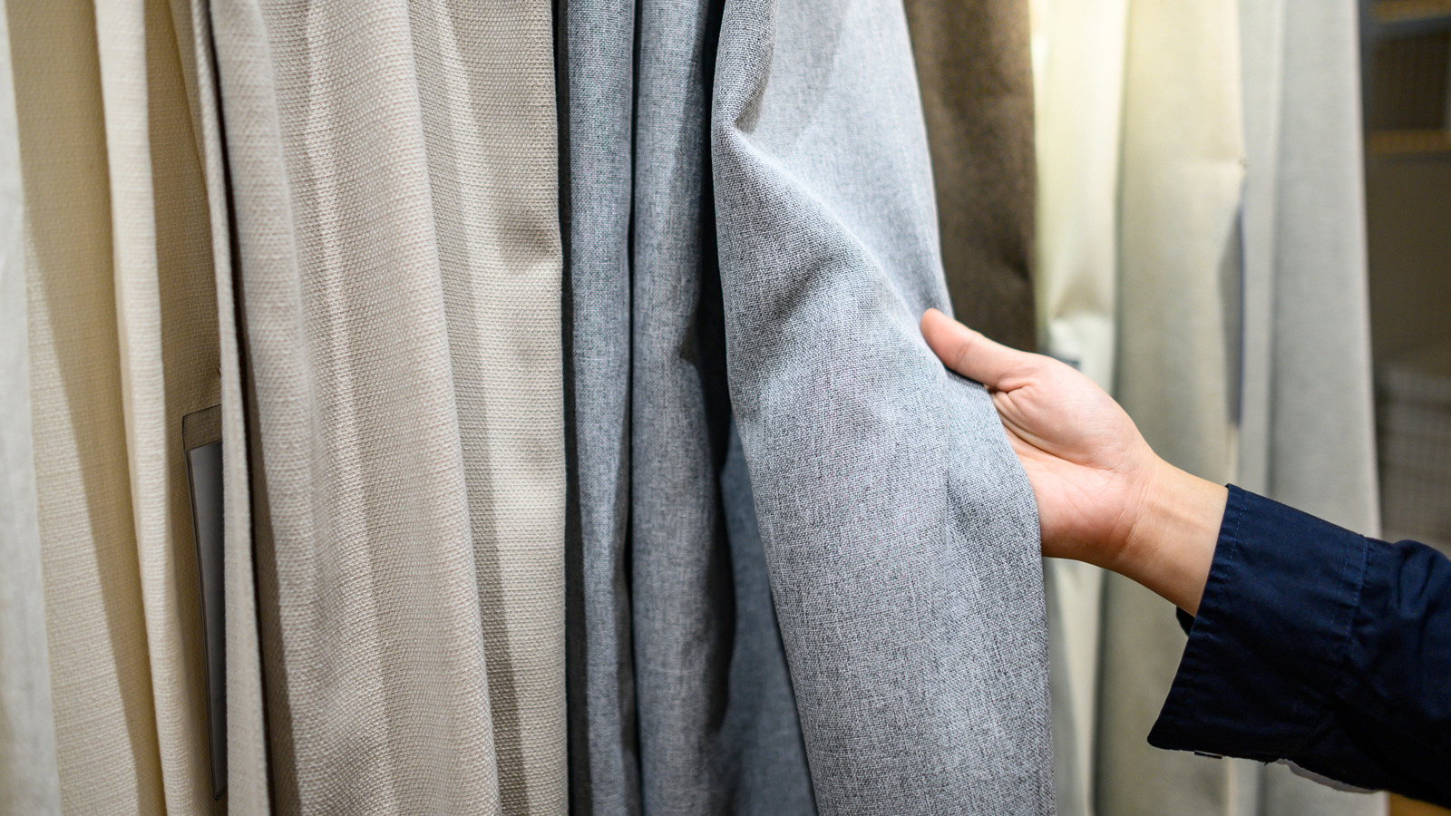 Your Guide For Choosing Linen Vs Cotton Curtains