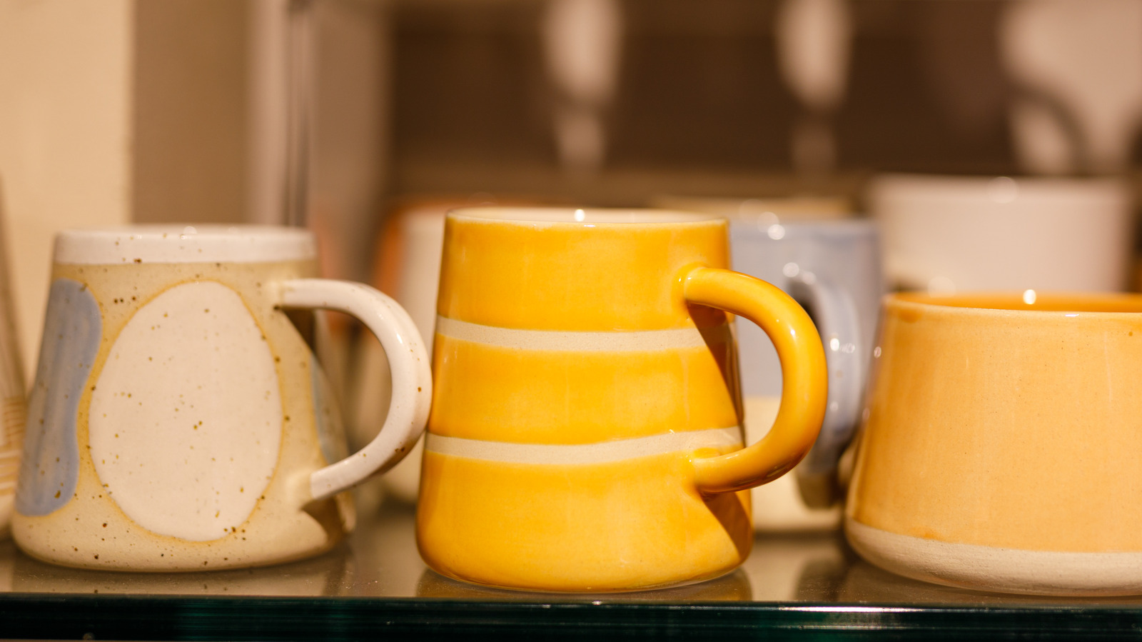 Show Off Your Funky Mismatched Coffee Mug Collection With These Design Tips