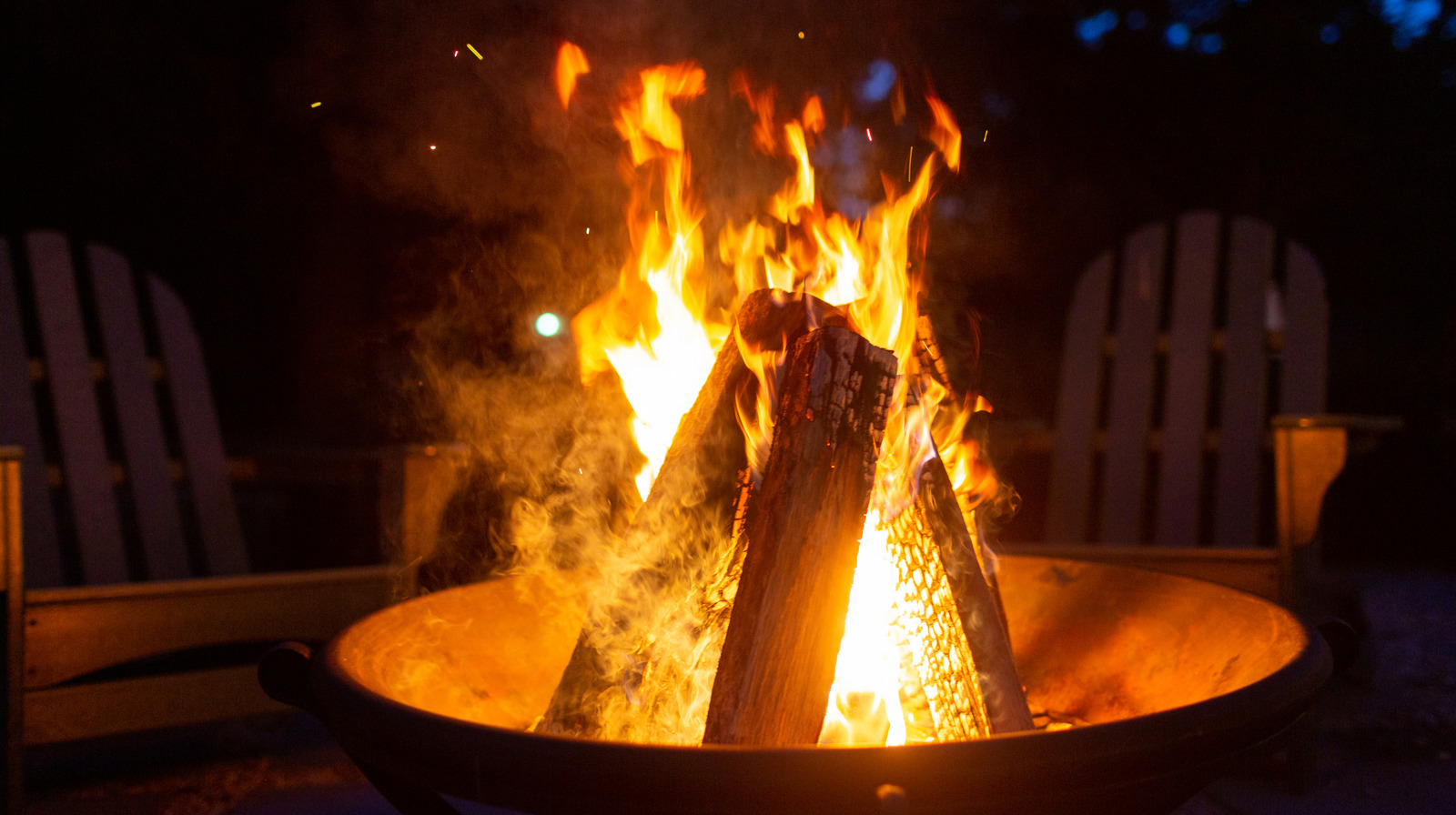 Natural Materials You Should And Shouldn't Use For Kindling In Your ...