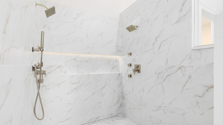Not Tile, Not Stone: The Grout-Free Bathroom Finish That Looks Good