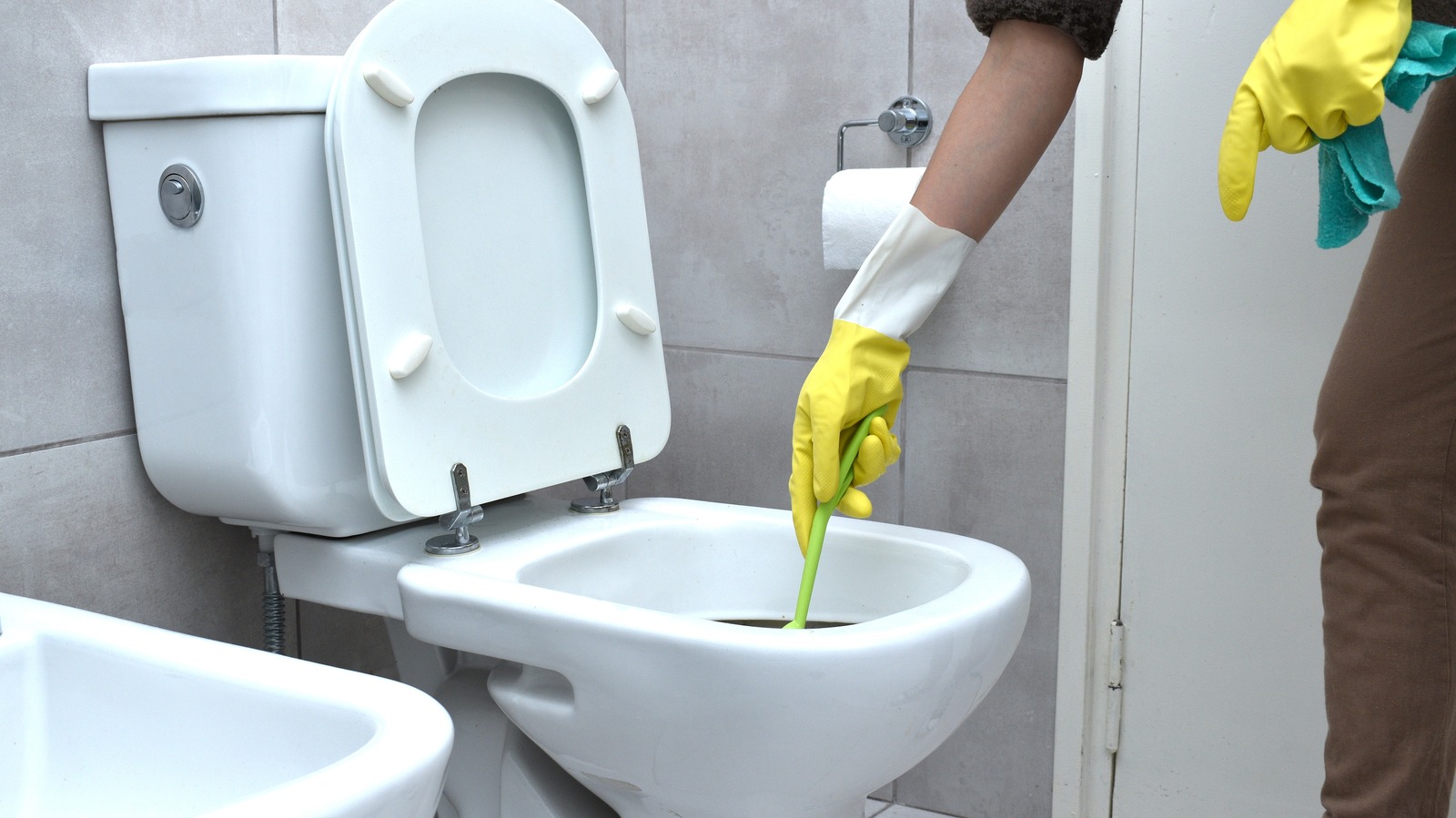 People Are Using Coffee To Clean Toilets But Is It A Good Idea?