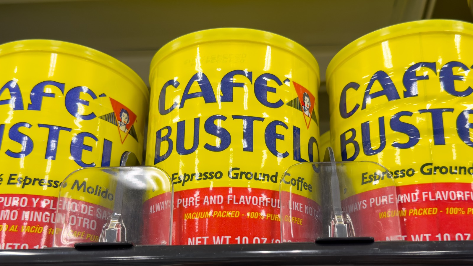 Repurpose An Old Coffee Can Into Plastic Bag Storage With This DIY