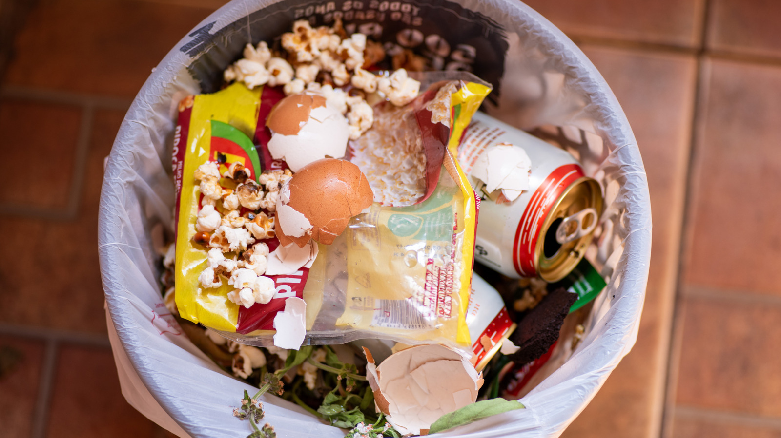 Say Goodbye To Your Kitchen Trash Can Eyesore With A Neat Thrift Store ...