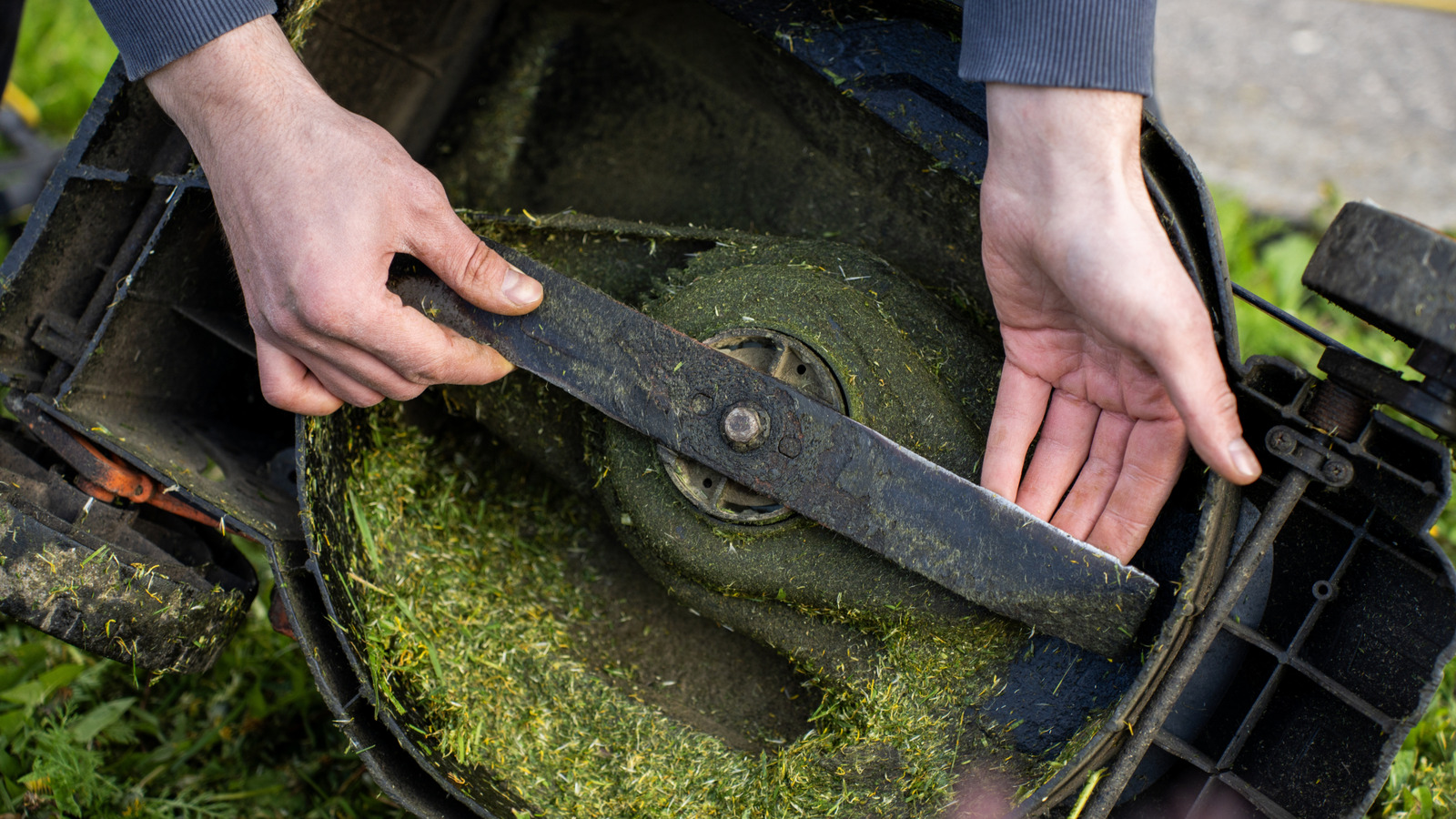 Sharpen Your Mower Blades Anywhere With An Easy Solution From Amazon