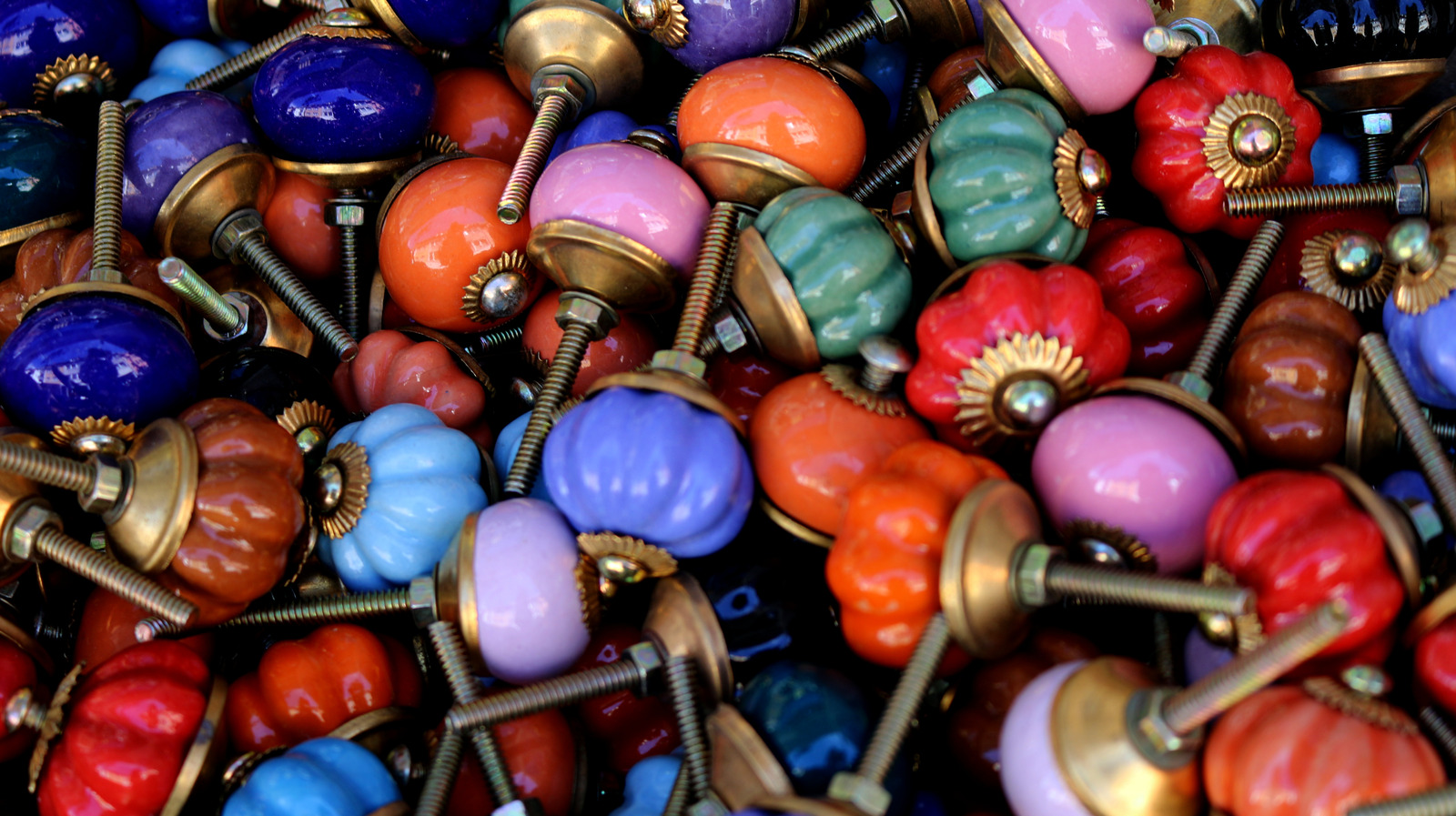 Should You Use Colored Hardware On Cabinets? Our Expert Weighs In