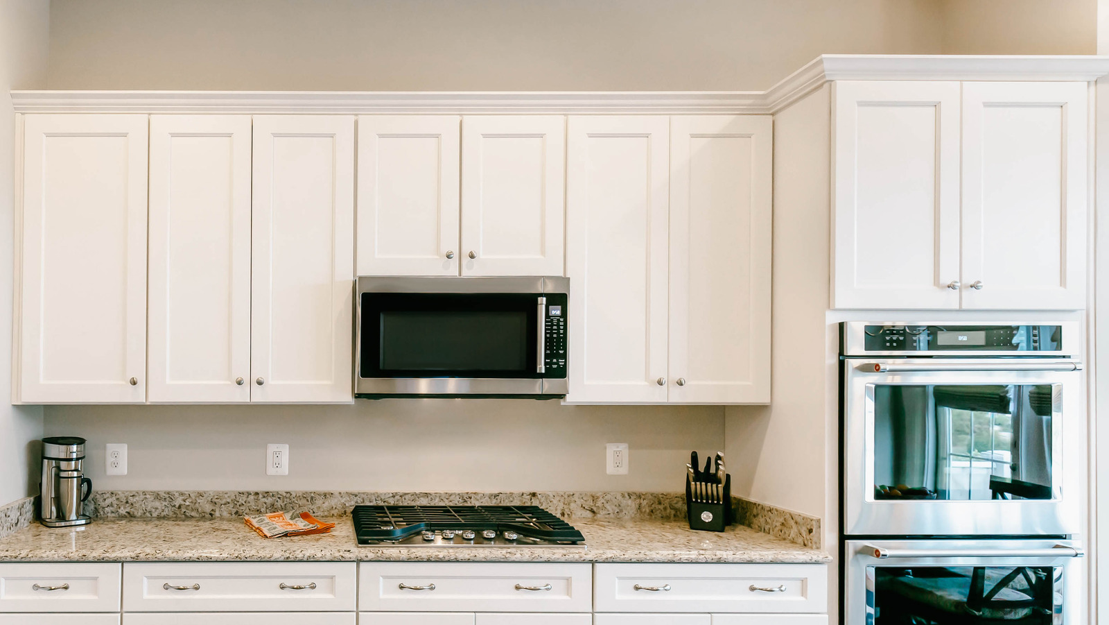 Sheetrock Space Above Kitchen Cabinets