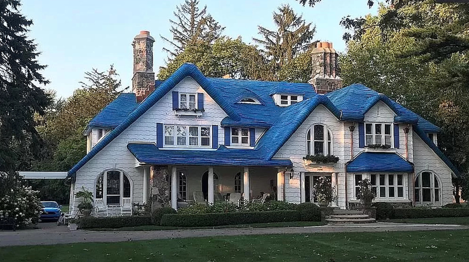 Step Inside This Quirky Home With A Roof Out Of The Smurfs