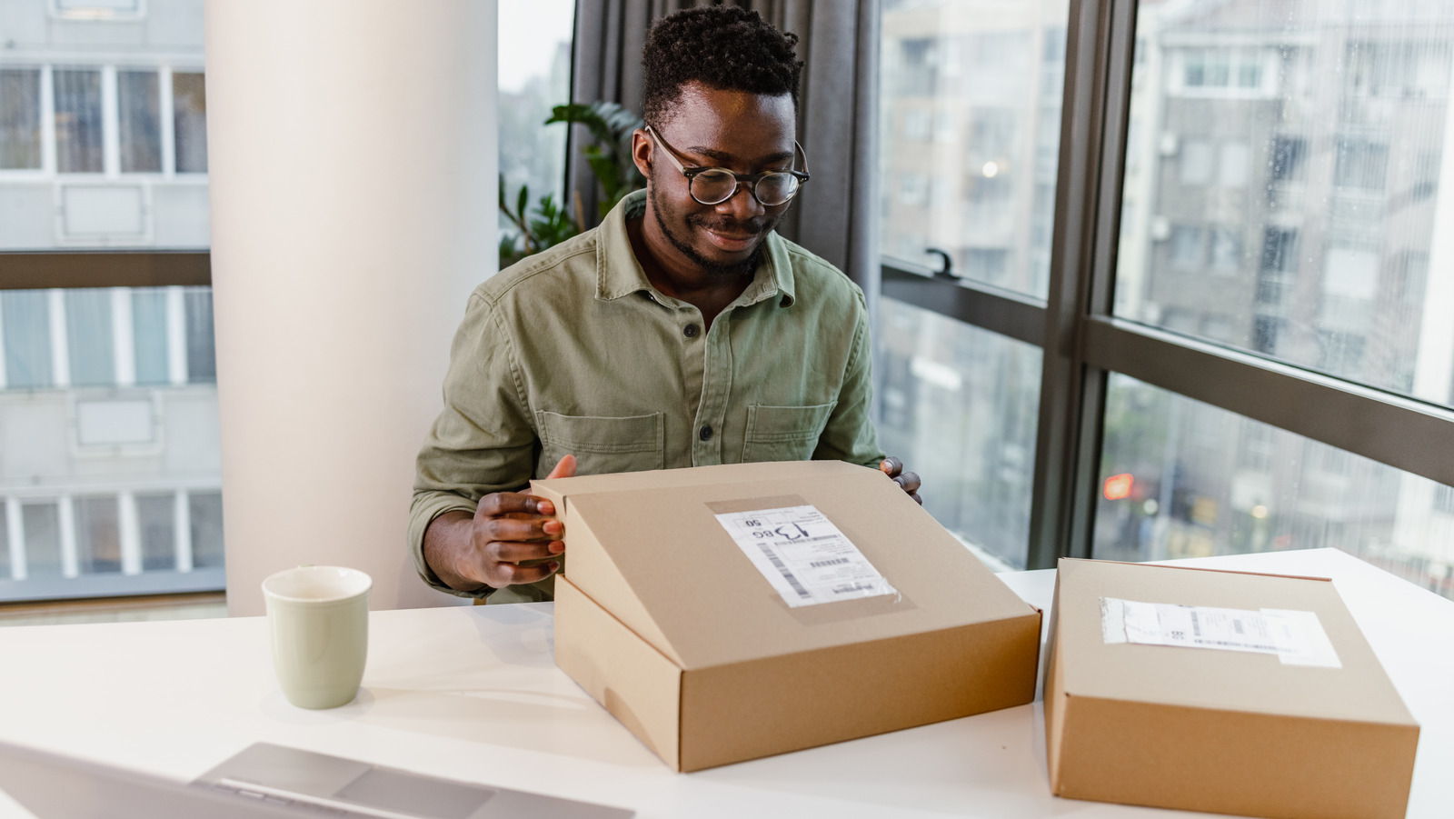 Stop Throwing Away Package Handles And Try This Smart Hack Instead