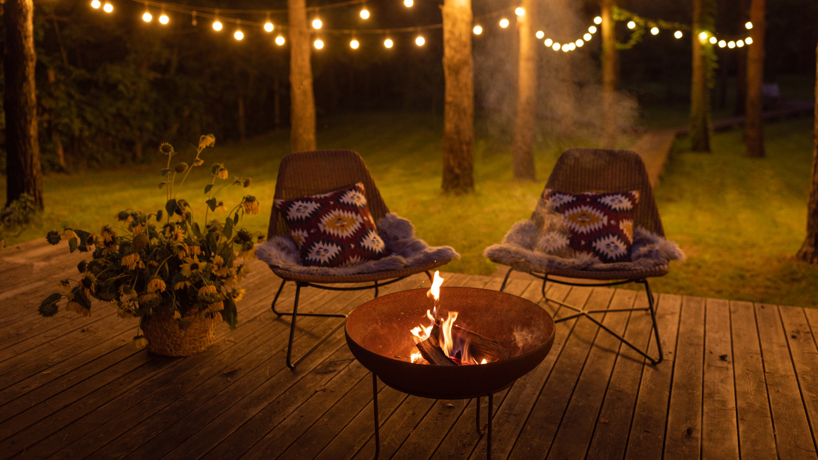 The 10 Best Smokeless Fire Pits For Toasty Backyard Patio