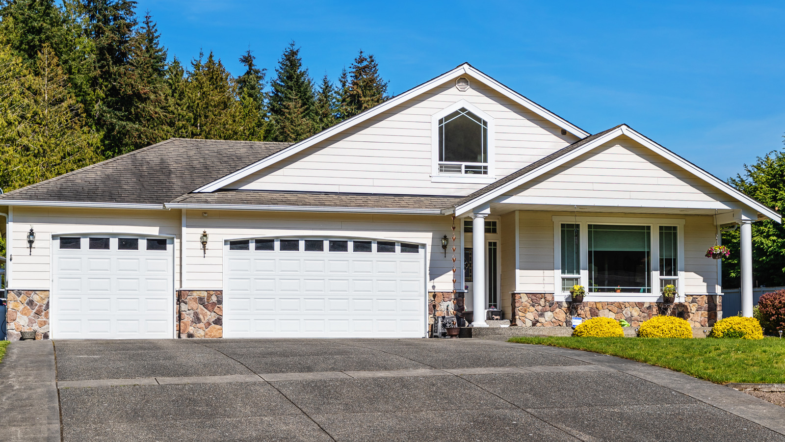 The 10 Best Ways To Cool Down Your Garage During Toasty Summers
