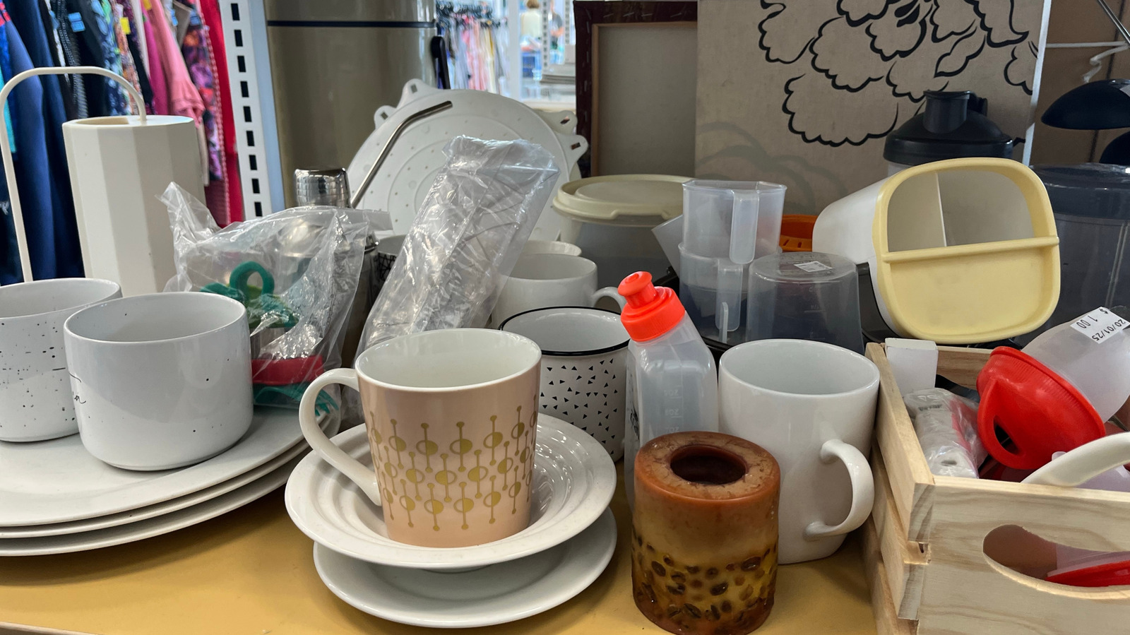 The Affordable, Old-School Kitchenware To Look Out For At The Thrift Store