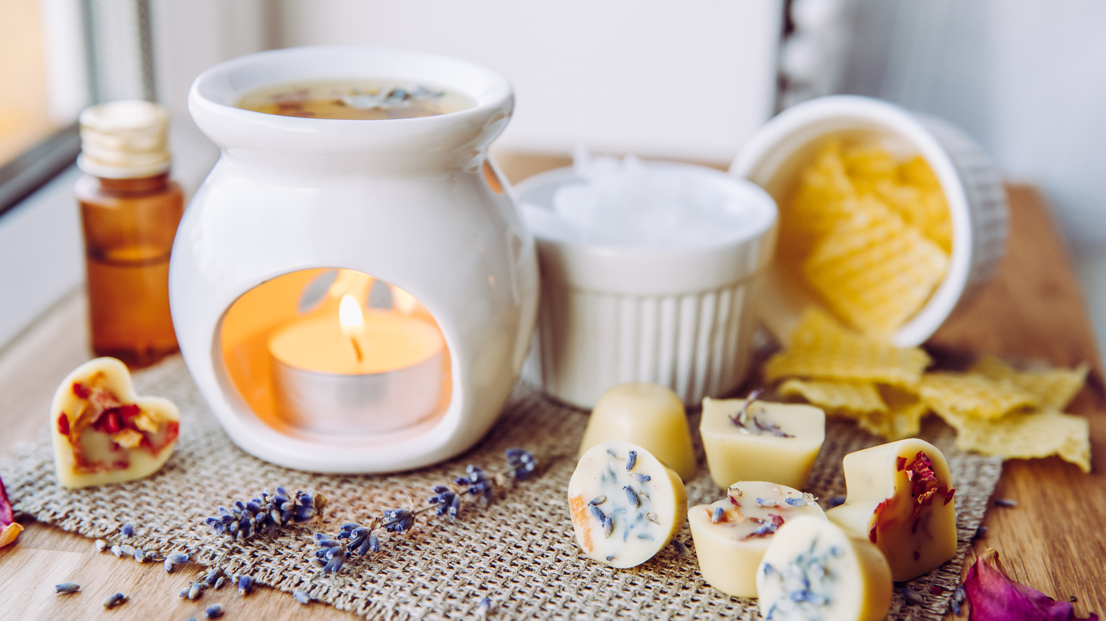 The Bathroom Essential That Makes Cleaning A Wax Warmer Quick & Painless