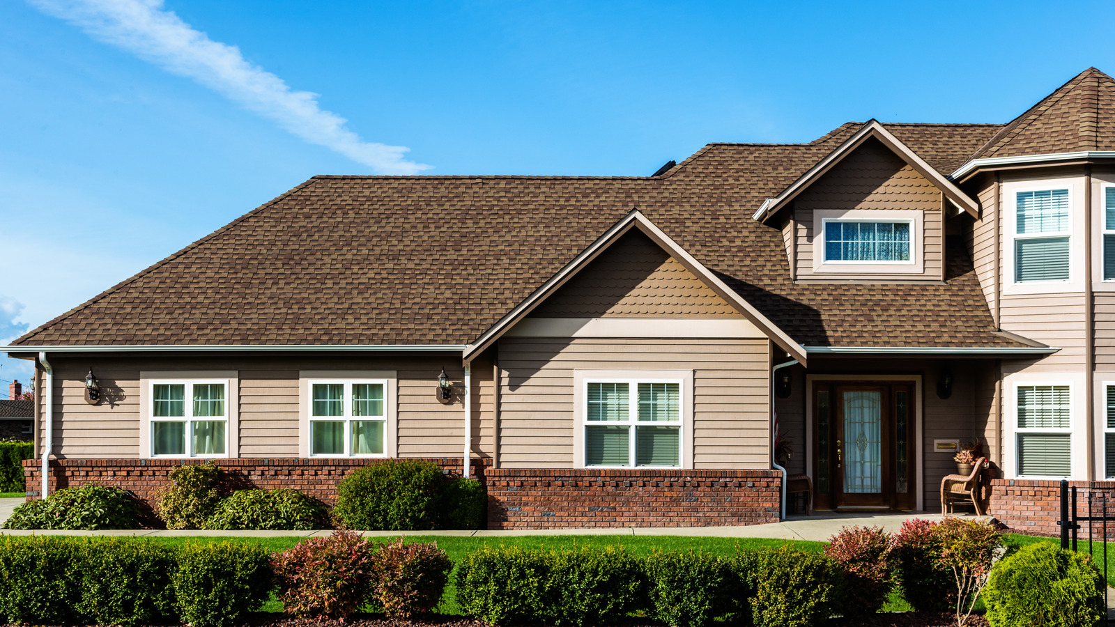 The Best Exterior Paint Colors For A Brown Roof