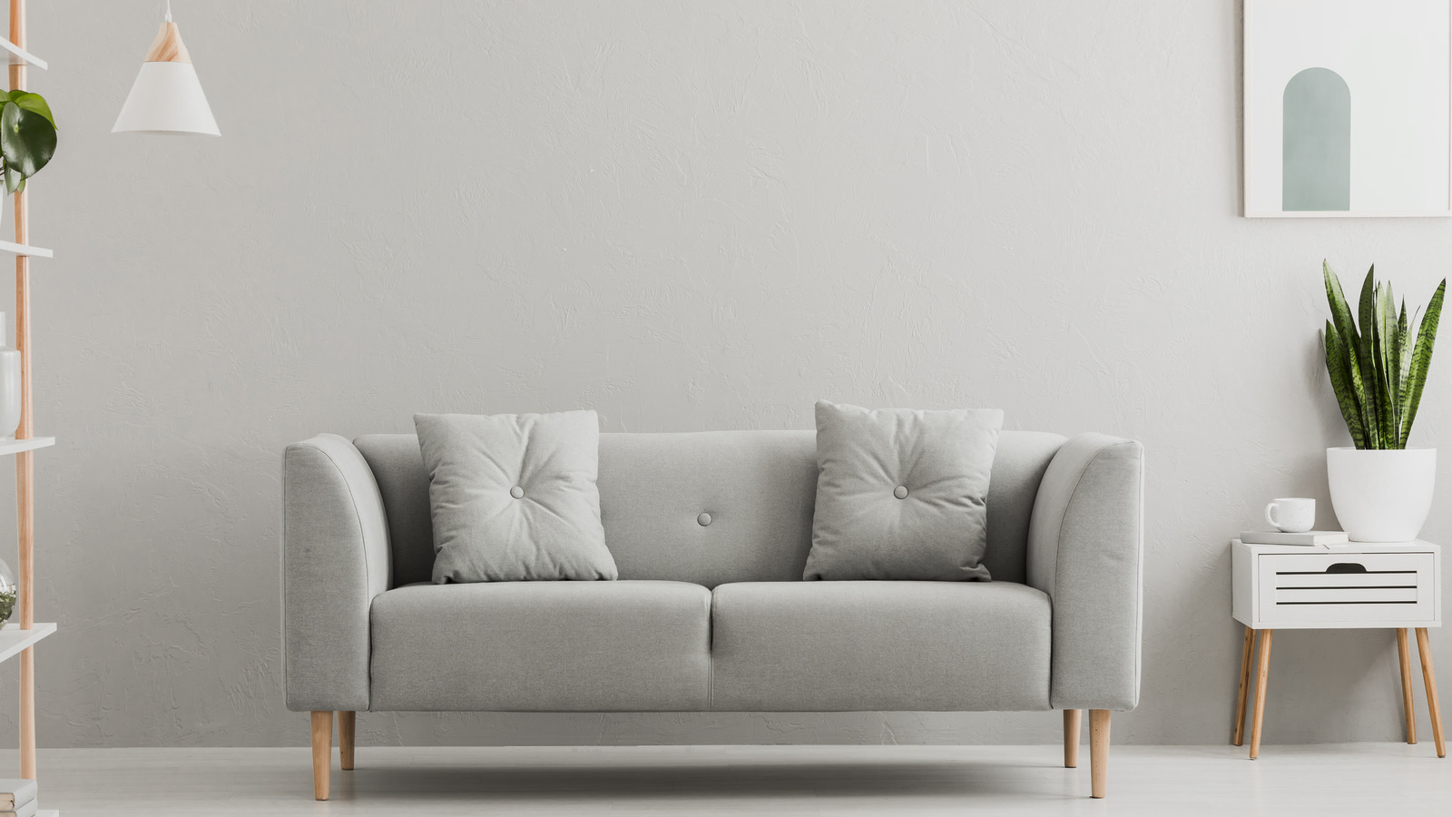 The Best Way To Add Life To Sad Gray Walls In A Living Room