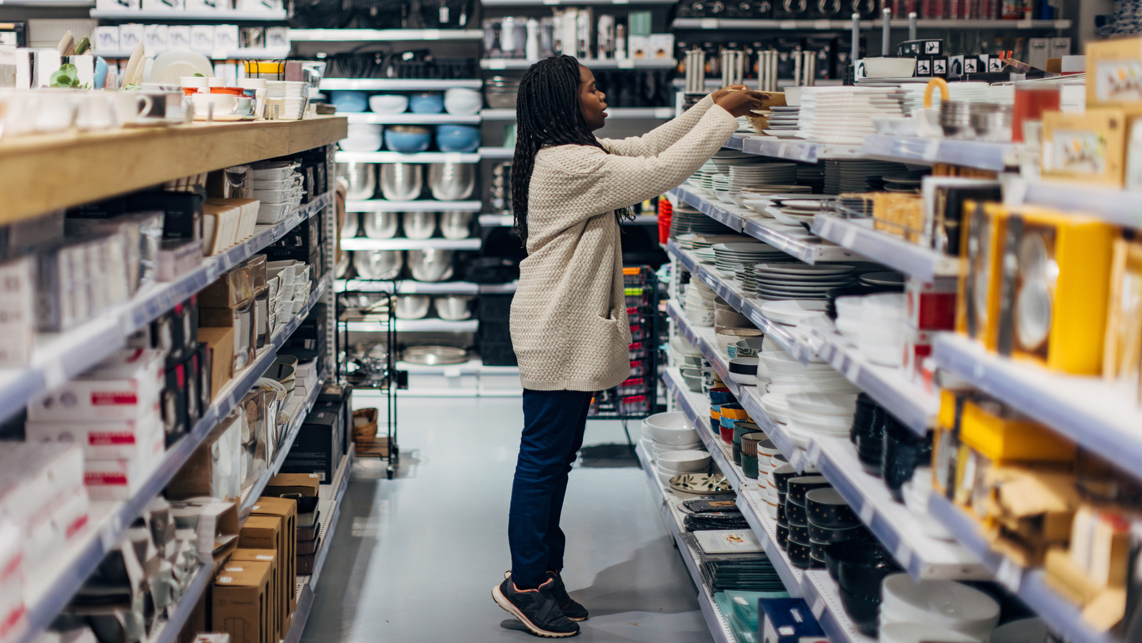 The Affordable IKEA Dinnerware Set That's Worth Buying, According To ...
