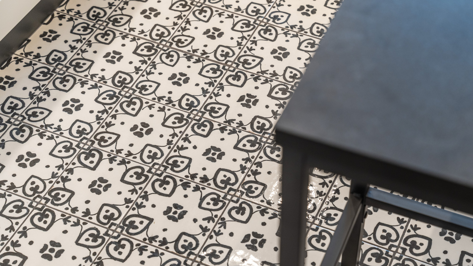 The Budget-Friendly Tile Alternative That's Outdating Your Kitchen