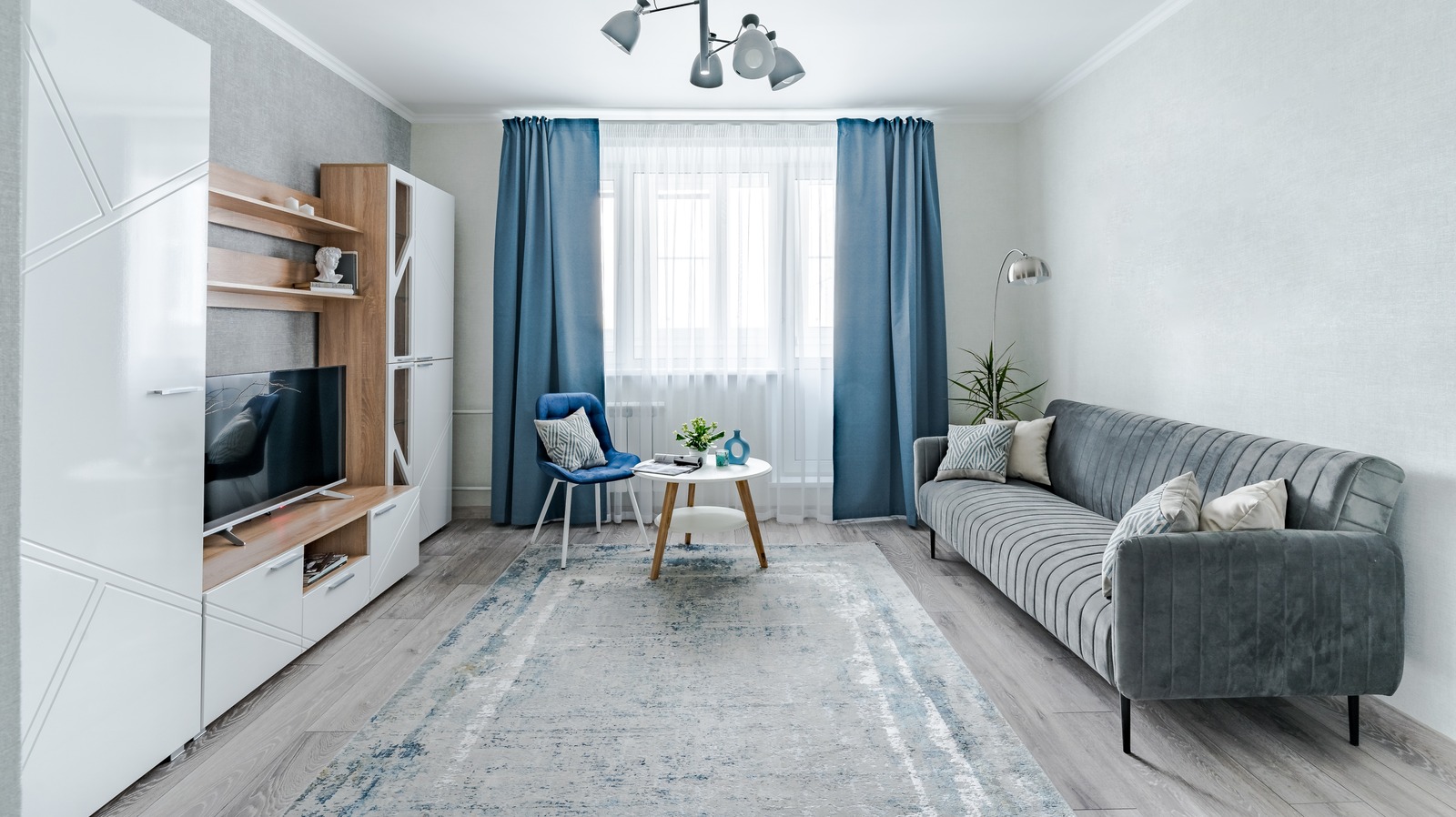 The Ceiling Design Idea That Can Make Your Small Rooms Look Way Bigger
