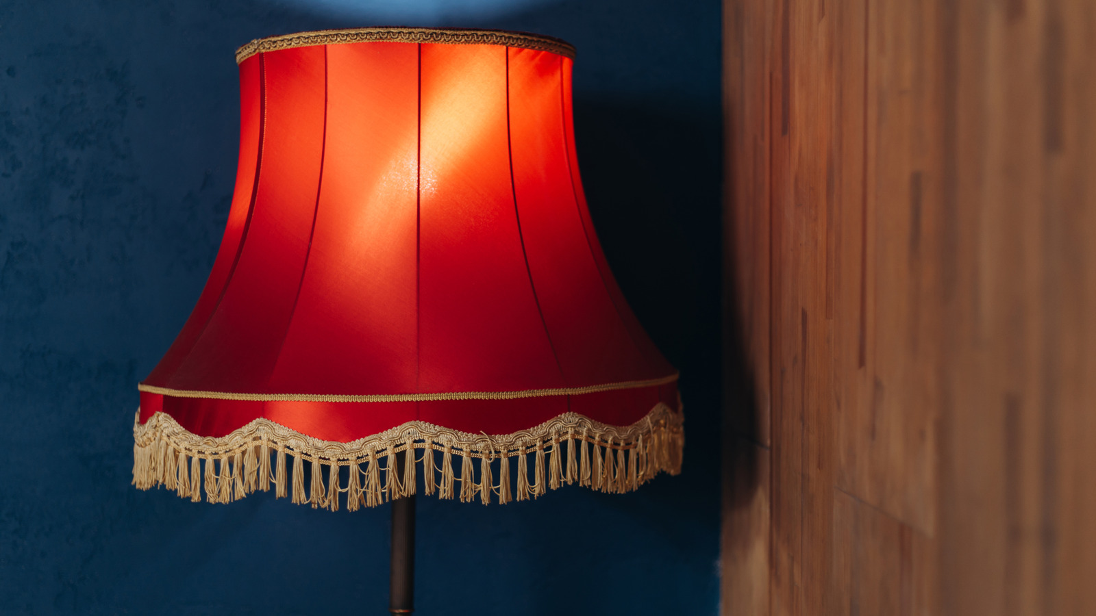 The Classic Lamp Shade Fruit Cover Upcycle Just Got A Collapsible Upgrade