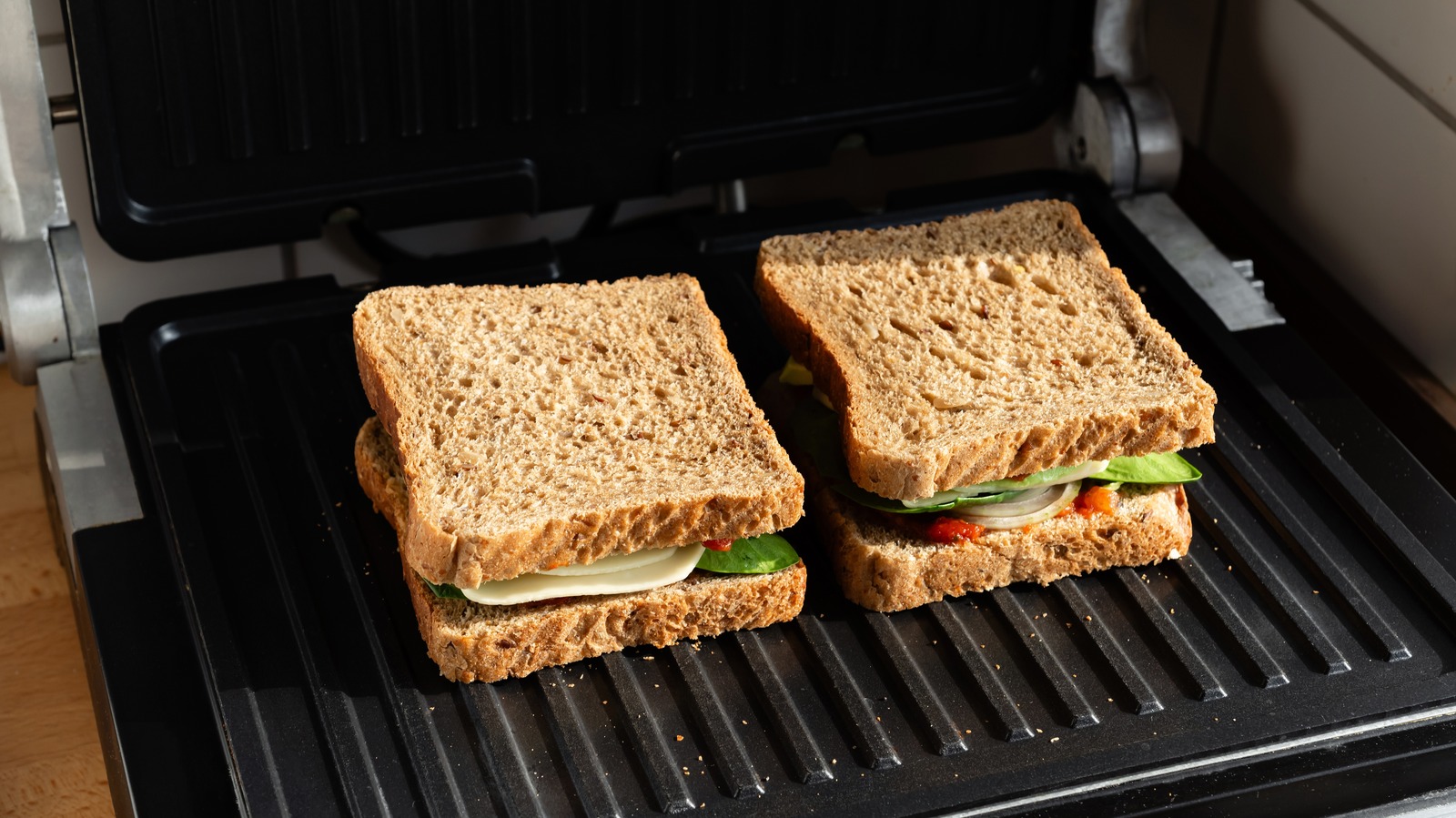 The Clever Paper Towel Trick That'll Make Cleaning A Panini Press Easier