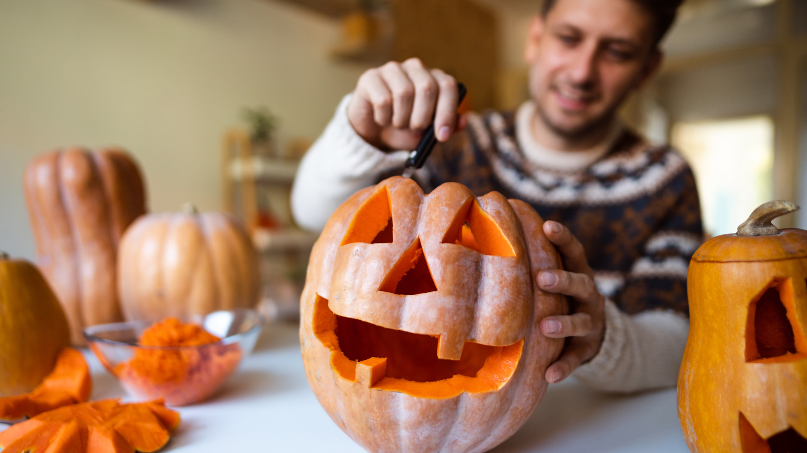 The Common Saw You Should Use Carving Your Pumpkins This Year
