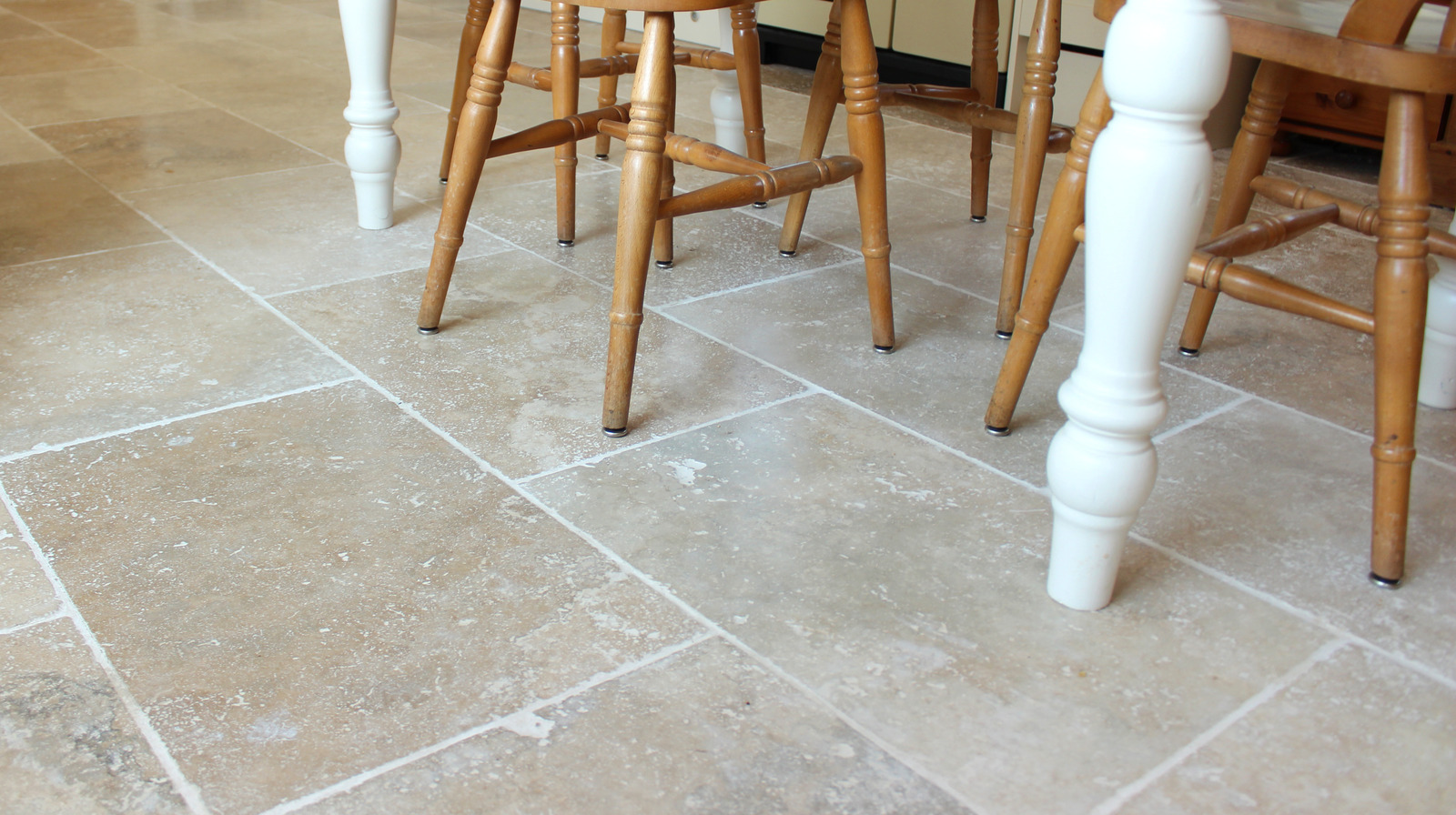 The Difference Between Cleaning And Polishing Travertine Floor Tiles