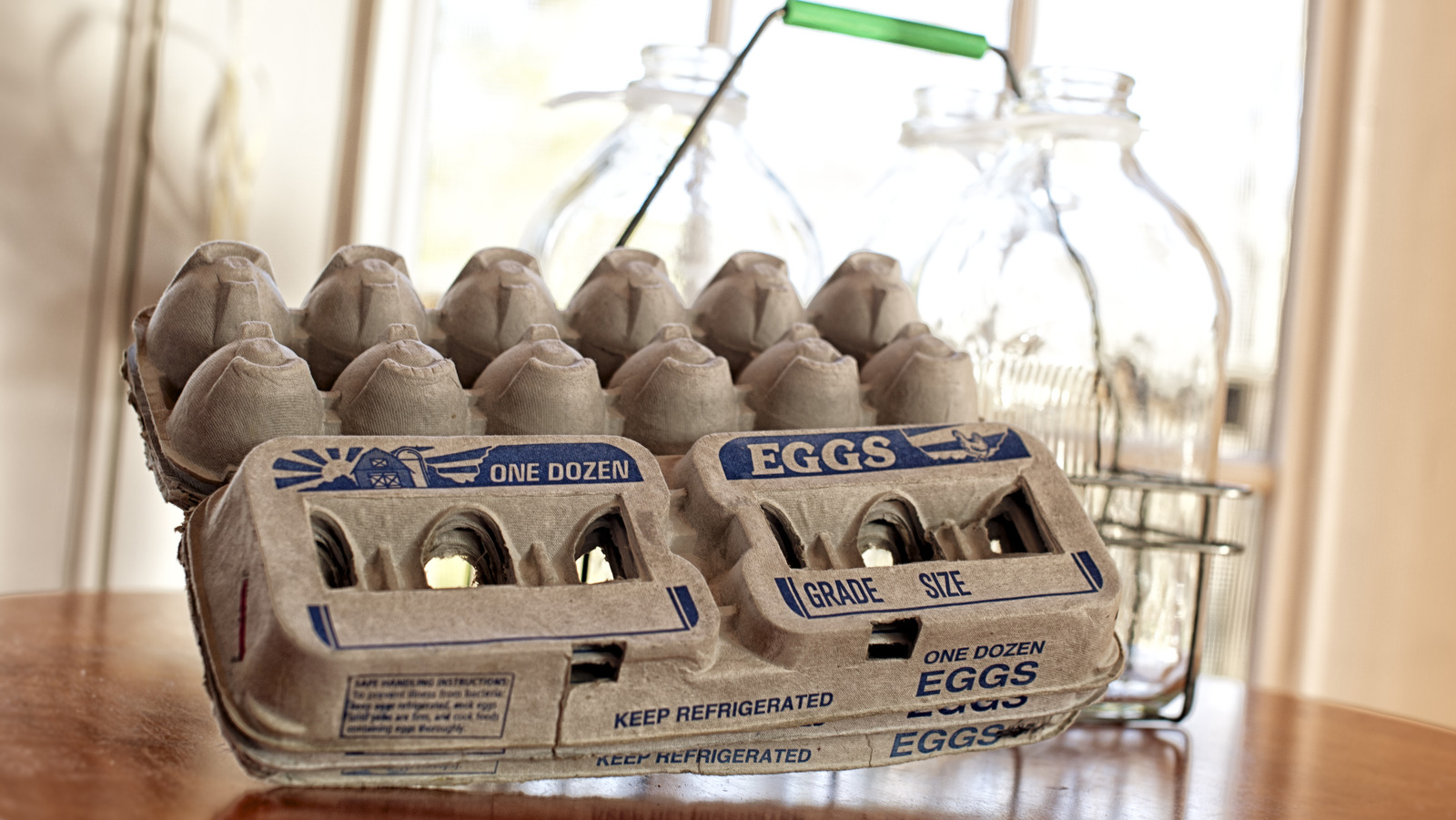 DIY A Soil Stamp Out Of An Old Egg Carton For Easy Planting