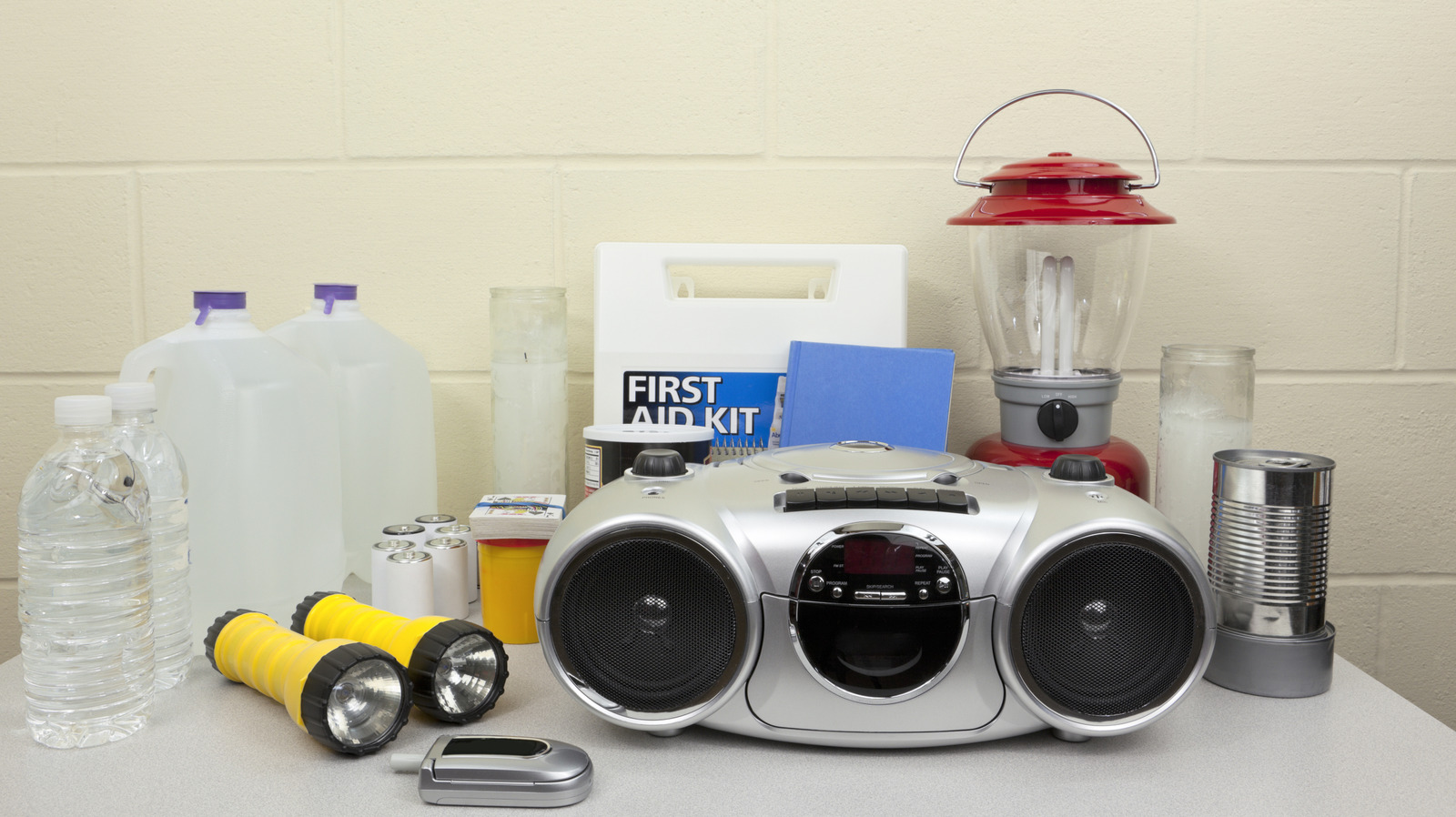 The Emergency Lantern You Can DIY With Basic Supplies At Home