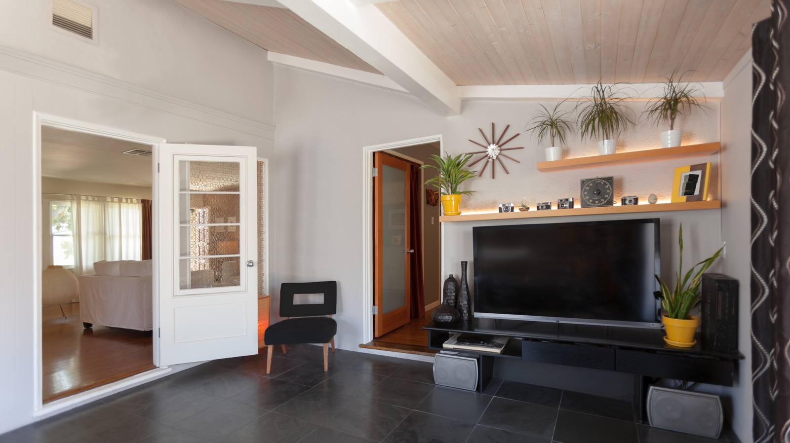 Why You Should Keep Gaffer Tape In Your Home