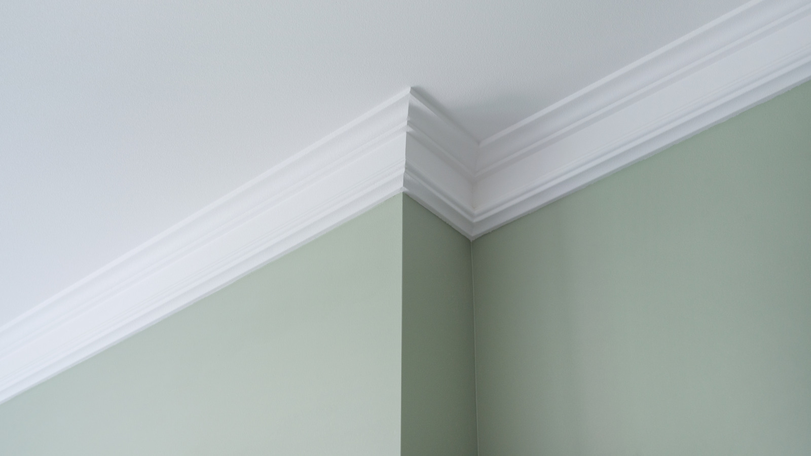 The Faux Crown Molding Paint Trick That Saves You From A Costly ...