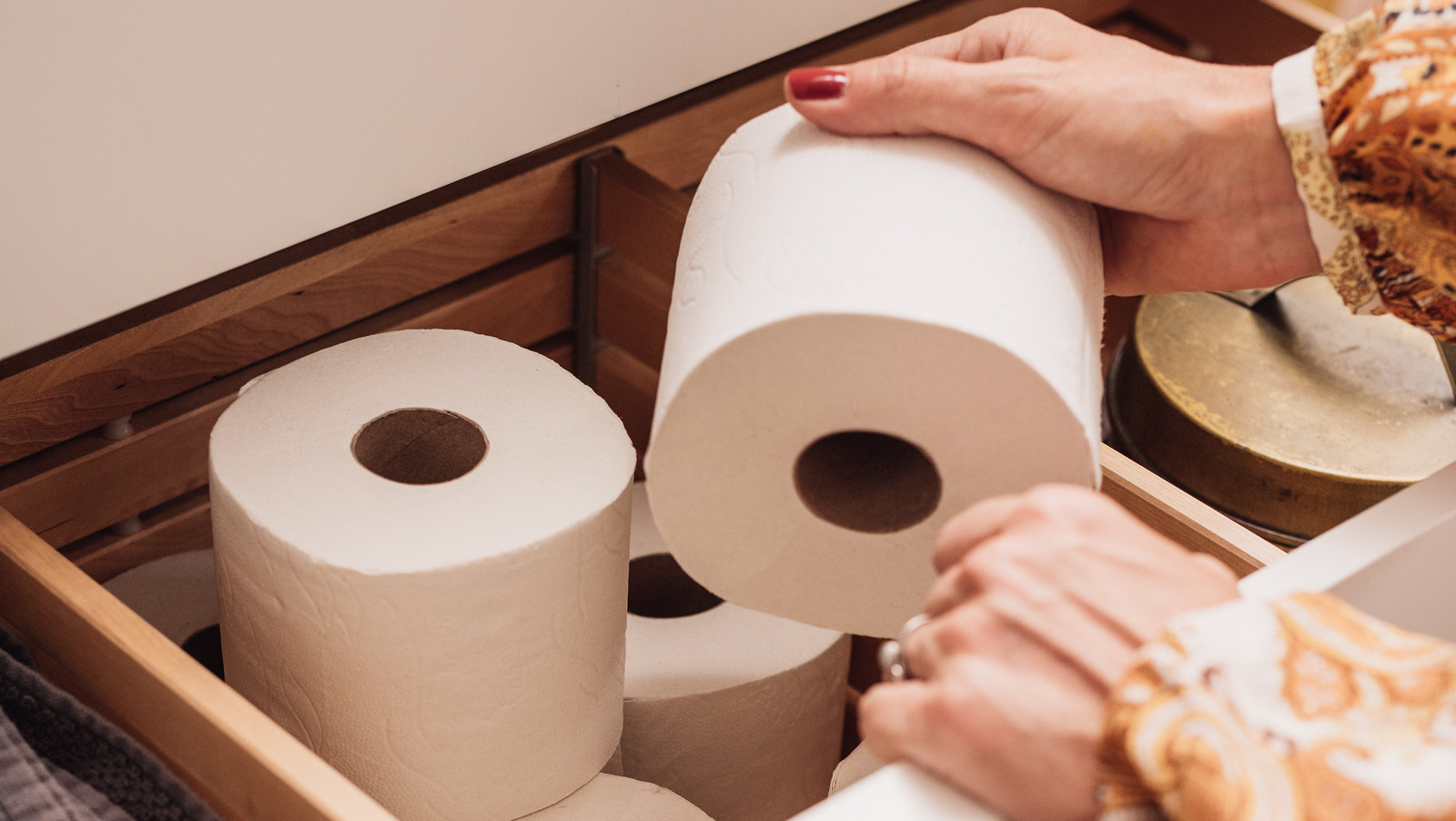 The Genius Toilet-Paper-Pumpkin-Hack For Budget-Friendly Fall Decor