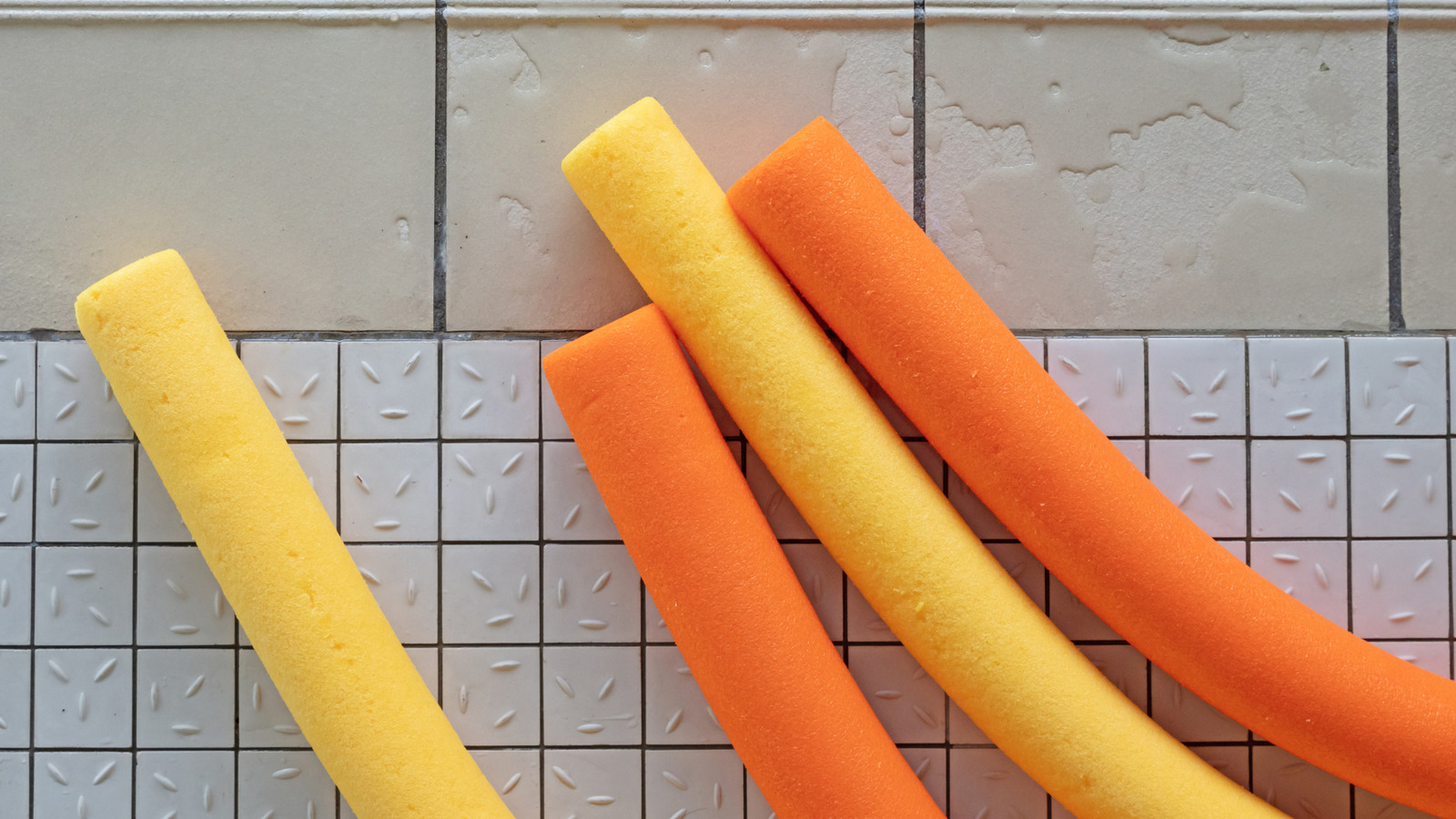 The Gorgeous Accent Wall Arch You Can DIY With Pool Noodles