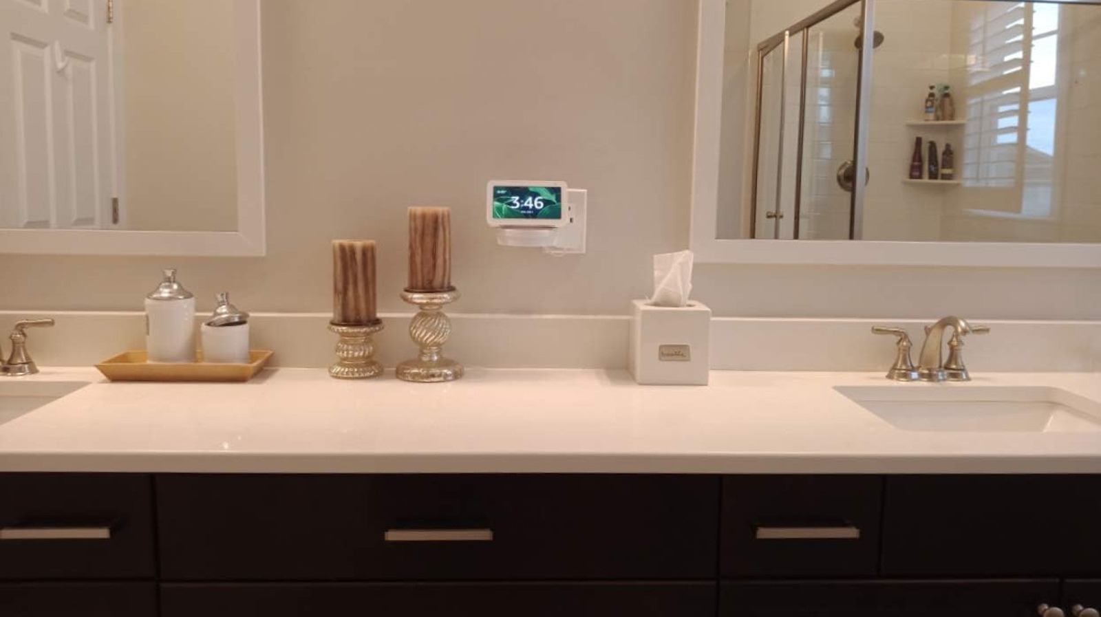 The Innovative Outlet Shelf That Hides Cables And Adds Storage In Seconds