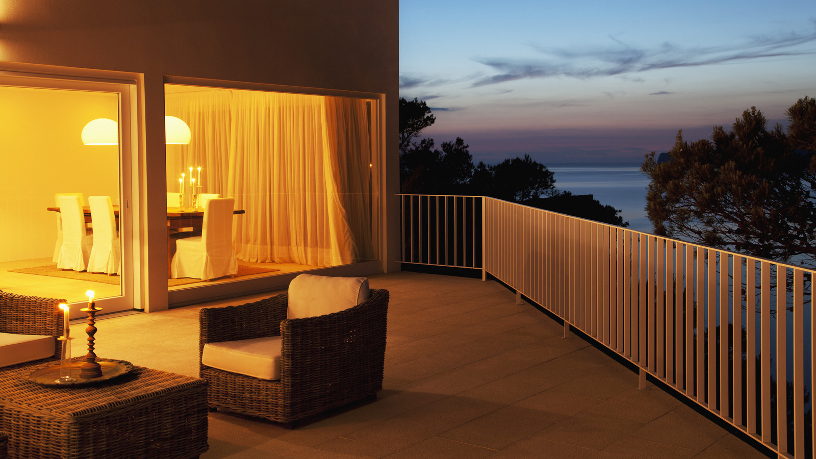 The Lighting Mistake That's Making Your Room Feel Smaller