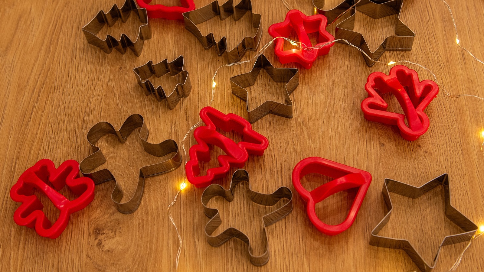 The Most Charming Way To Reuse Old Cookie Cutters For Home Decor