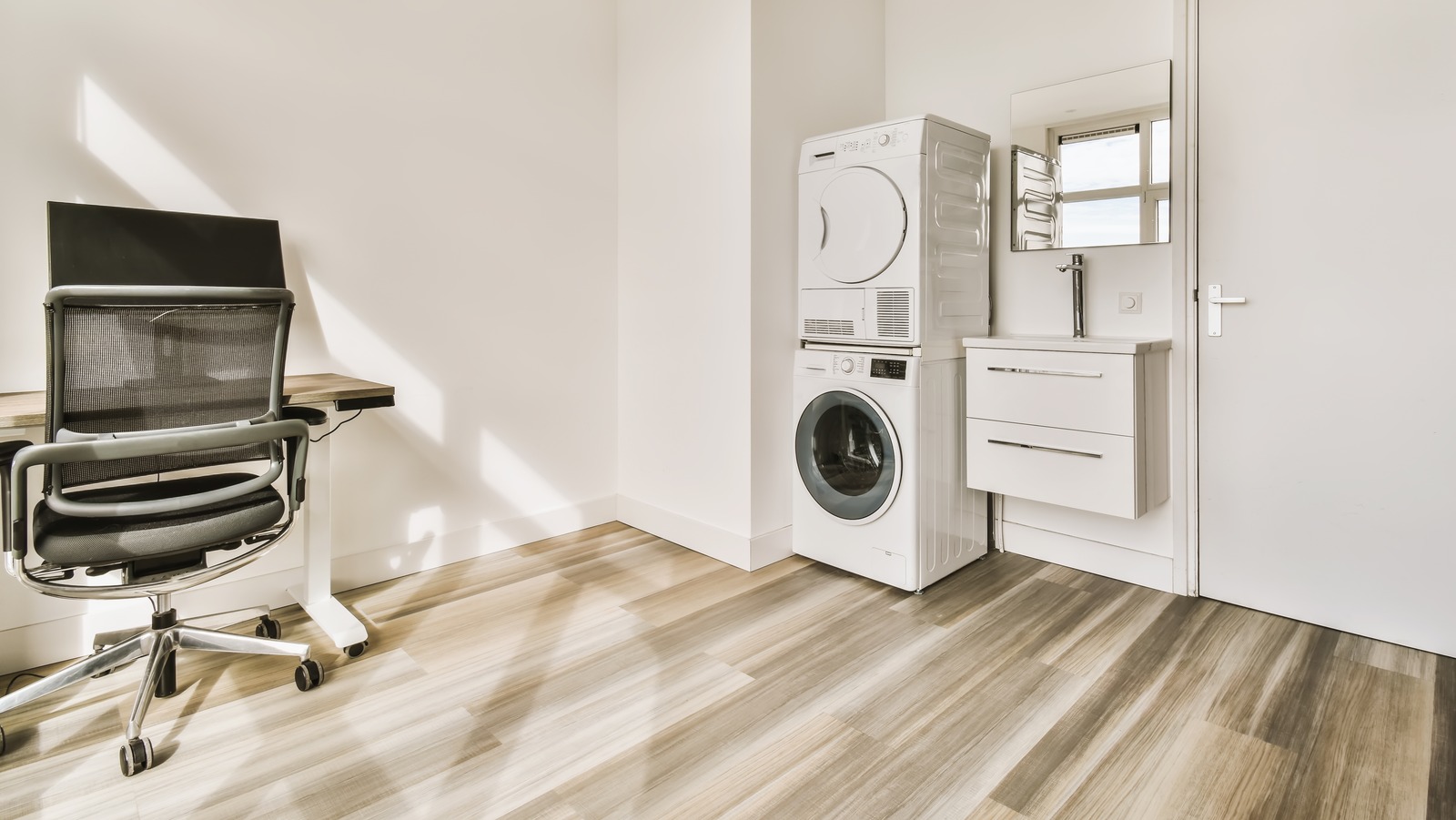 The Property Brothers Prove How An Office-Laundry Room Hybrid Is The ...
