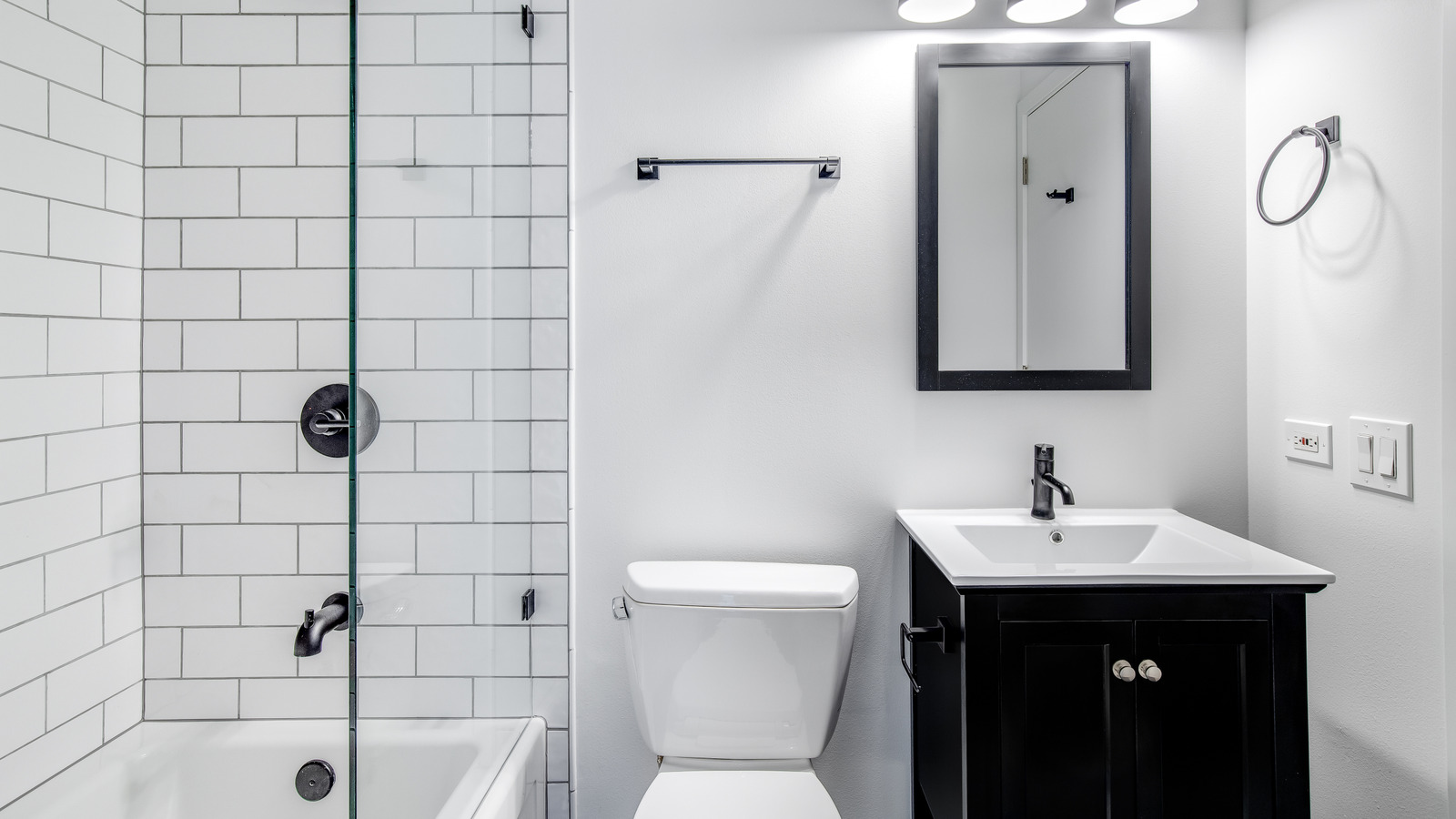 The Renter-Friendly Solution For Adding Extra Countertop Space In A ...